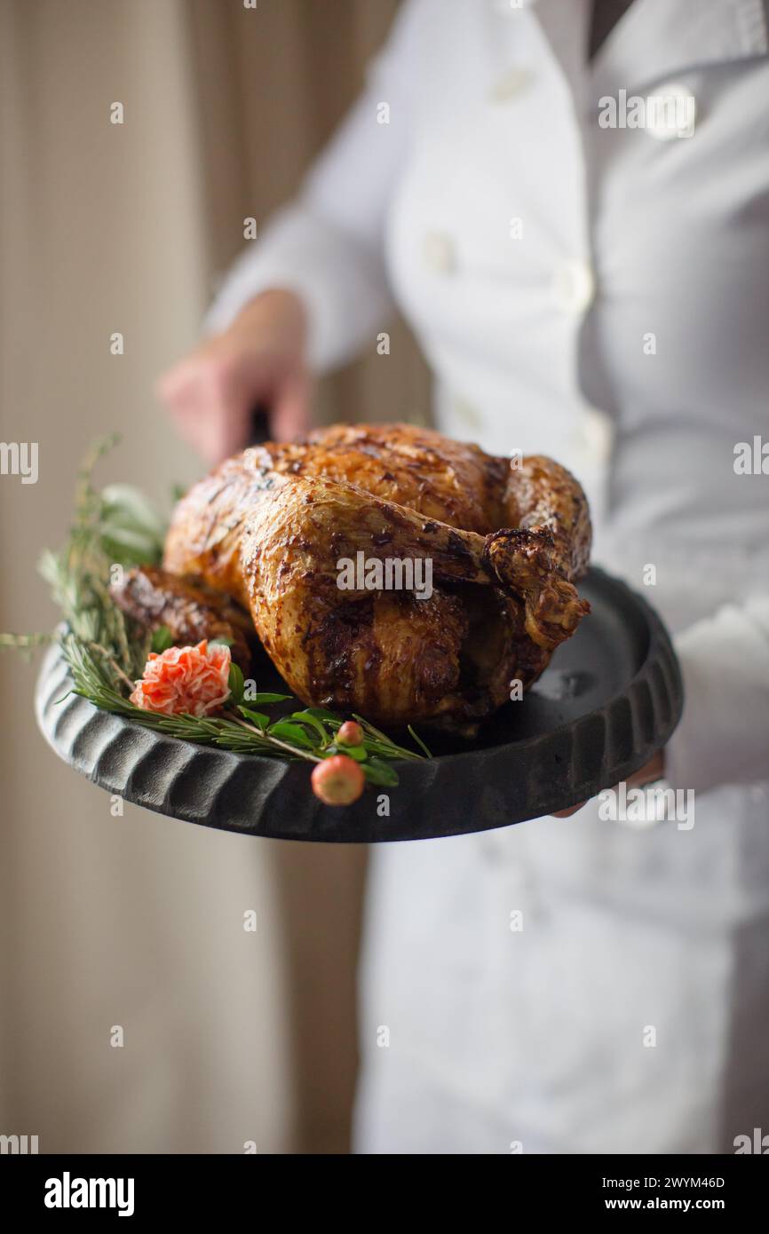 Woman roast eat roast hi-res stock photography and images - Alamy