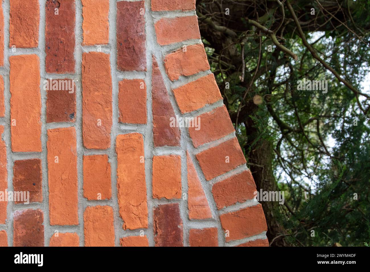 Flemish bond brickwork hi-res stock photography and images - Alamy