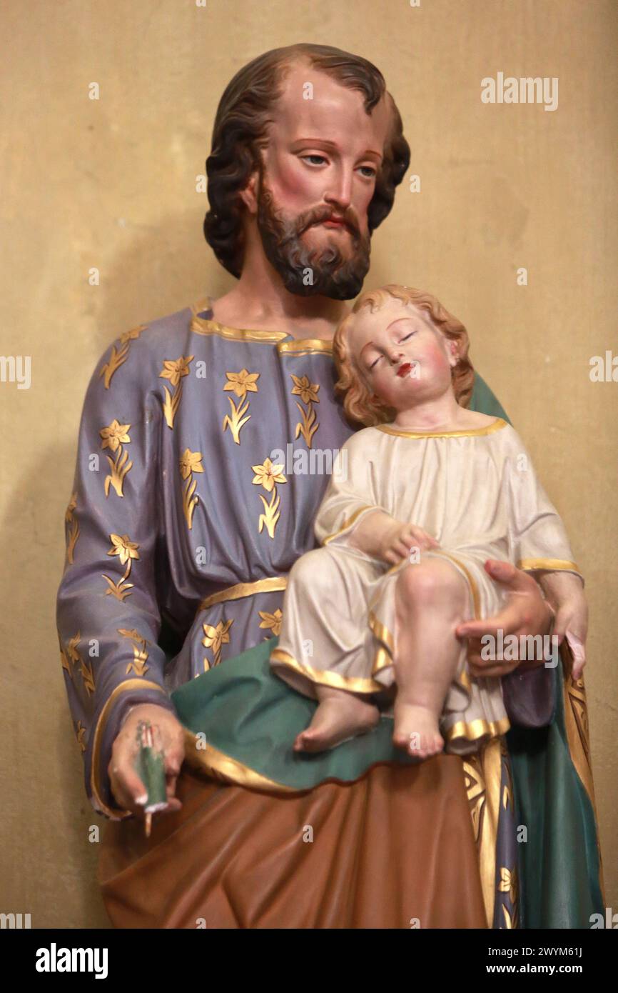 Saint-Joseph et Jésus Enfant. Eglise Saint-Pantaléon-et-Saint-Valentin ...