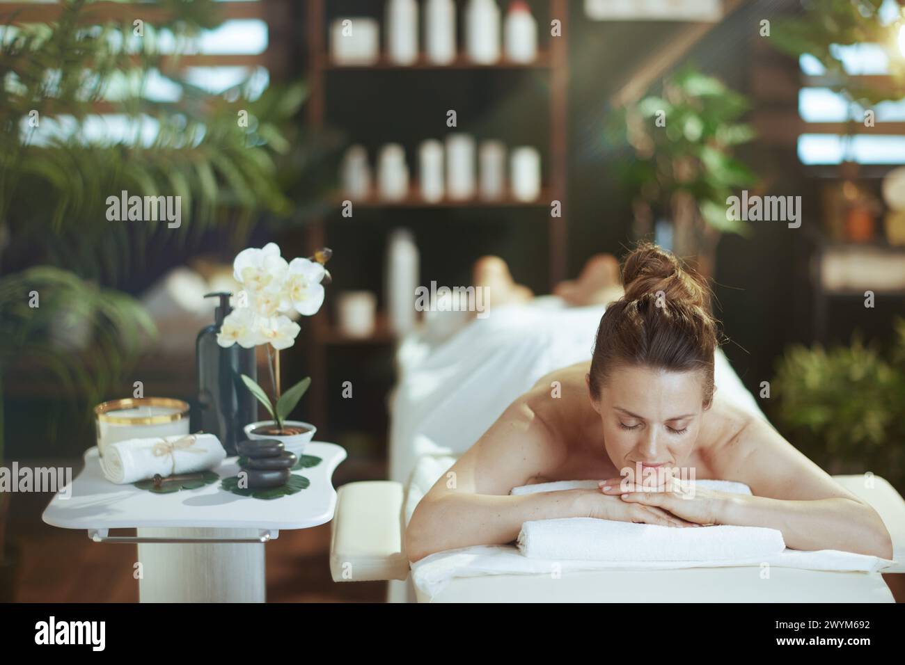 Healthcare time relaxed modern woman hi-res stock photography and ...