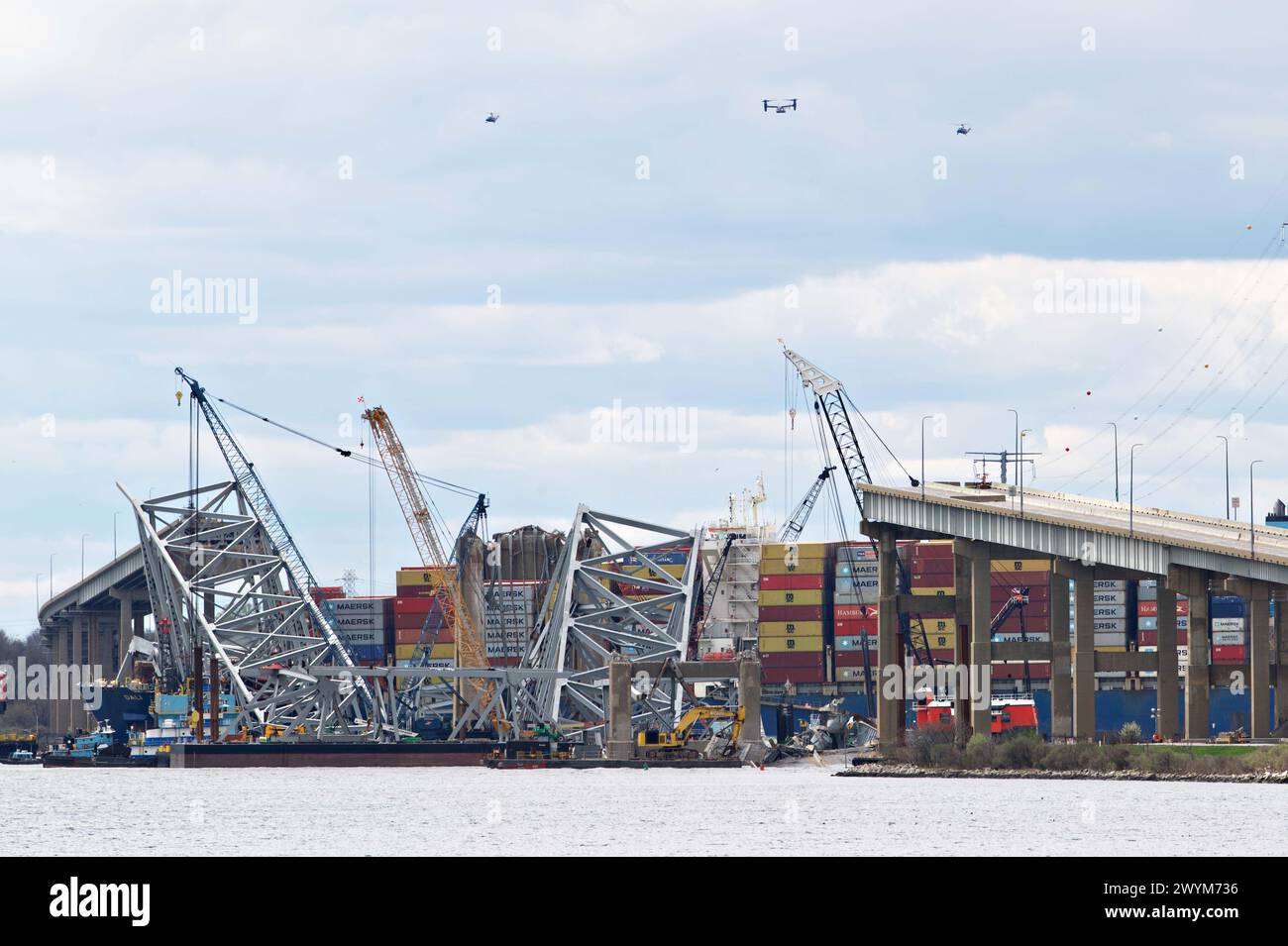 Dundalk, United States of America. 05 April, 2024. Marine One flys over ...