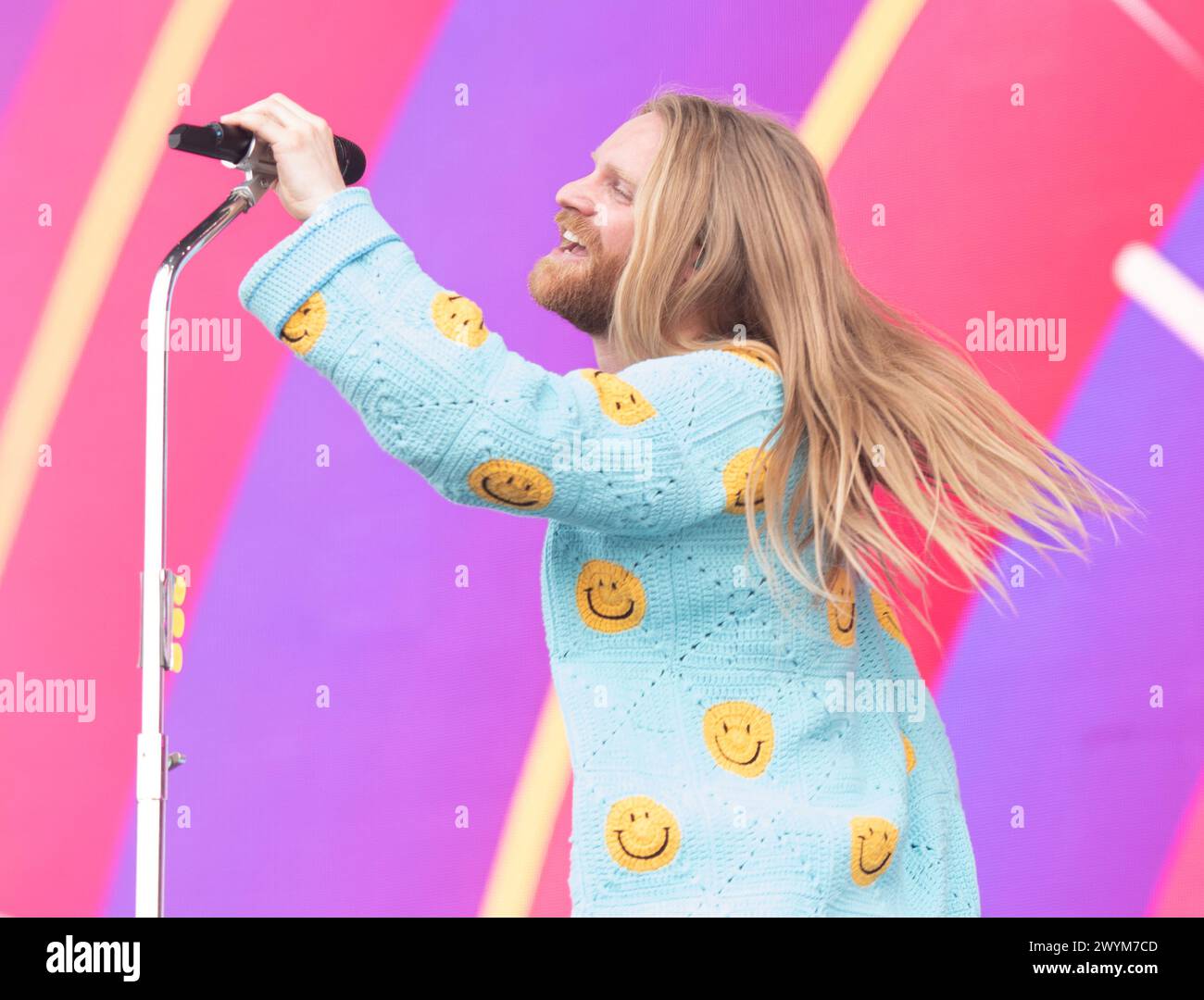 Sam Ryder on the Main Stage at Isle of Wight Festival 2023 Stock Photo ...