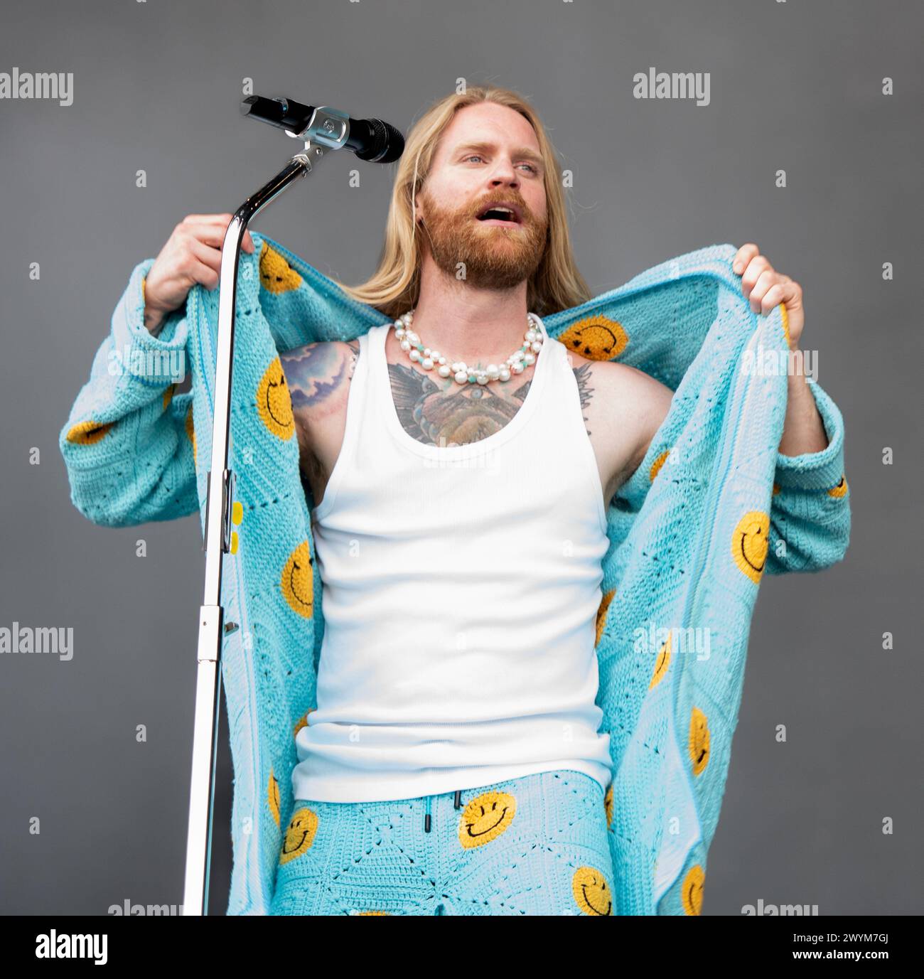 Sam Ryder on the Main Stage at Isle of Wight Festival 2023 Stock Photo ...