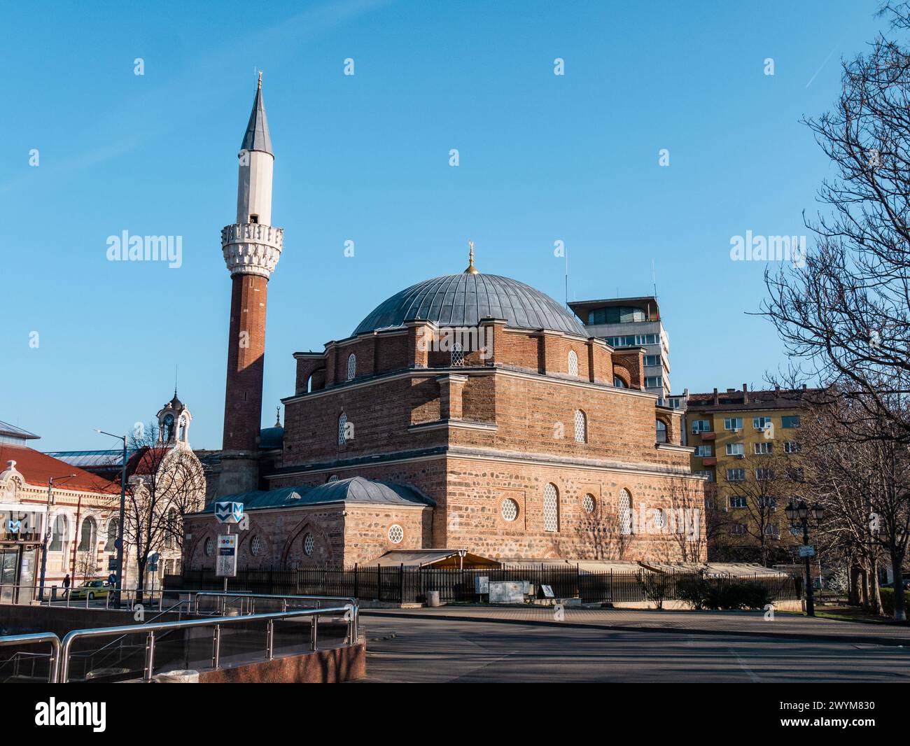 Central Mosque of Sofia - Banya Bashi Mosque on a clear spring morning ...