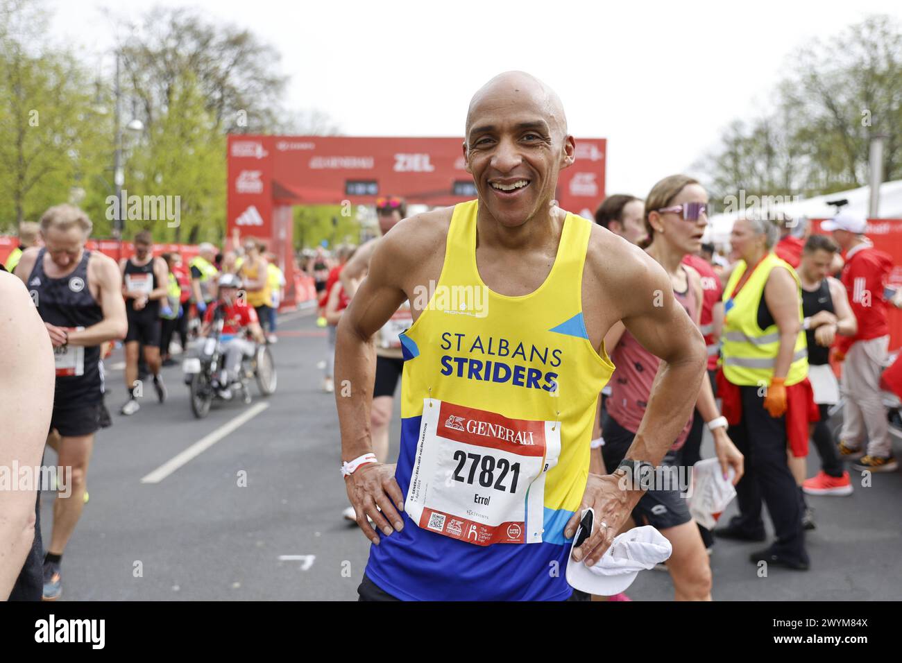 Läufer, Sieger Generali Berliner Halbmarathon 2024, SCC Events, am 07. ...