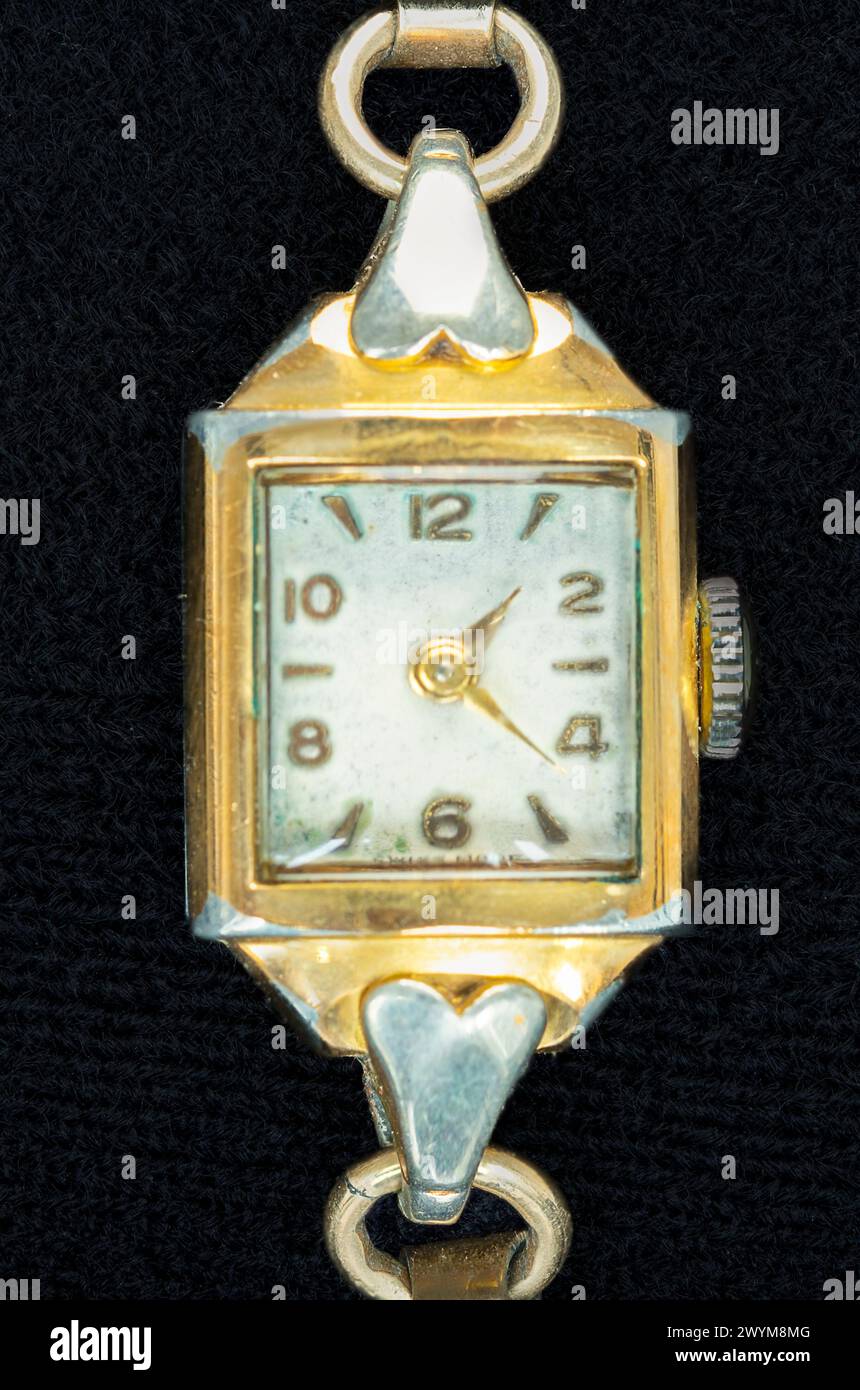 Vintage gold-tone Manual Wind up lady wrist watch with gold numerals ...