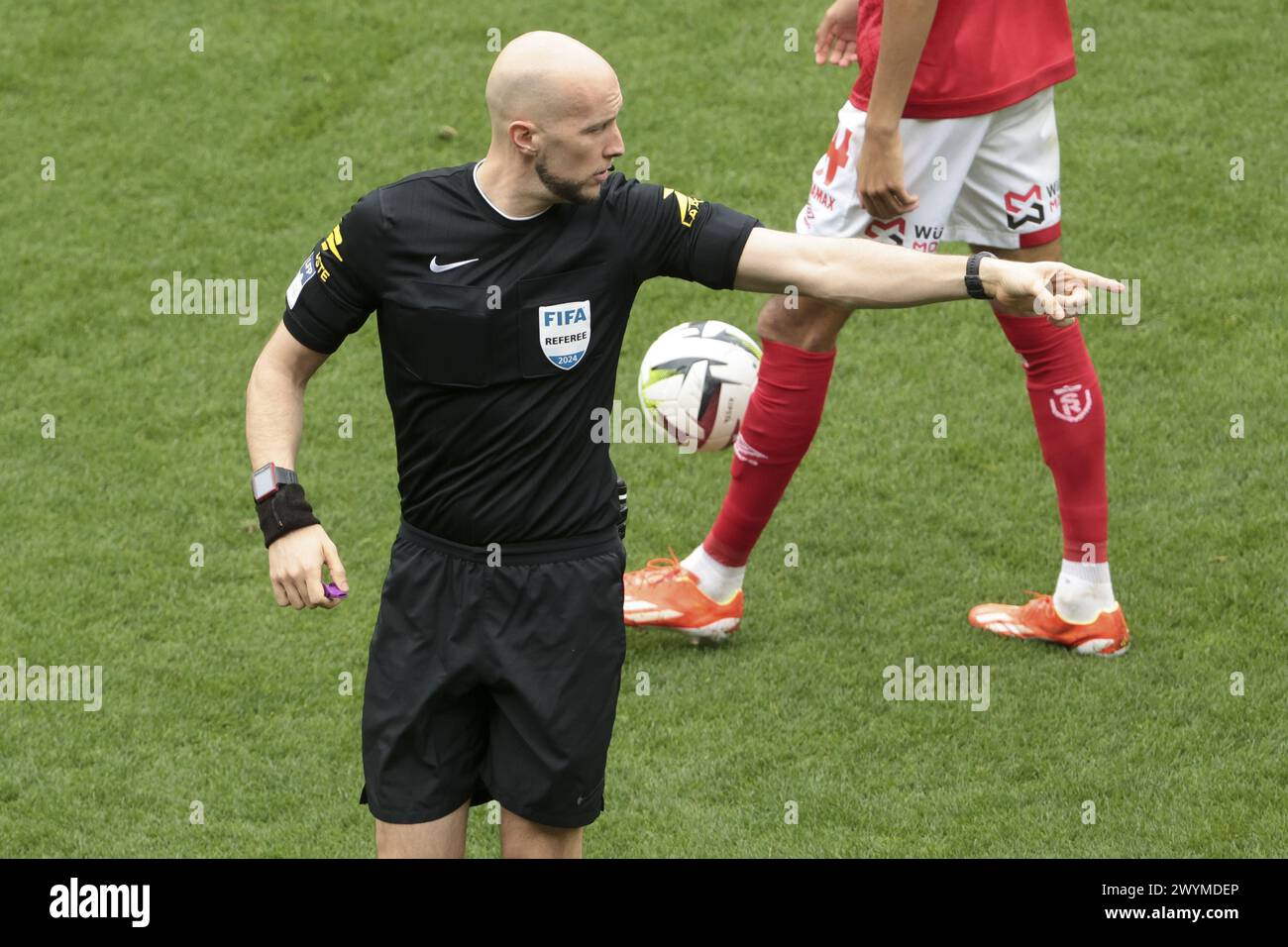 Referee Eric Wattellier during the French championship Ligue 1 football ...