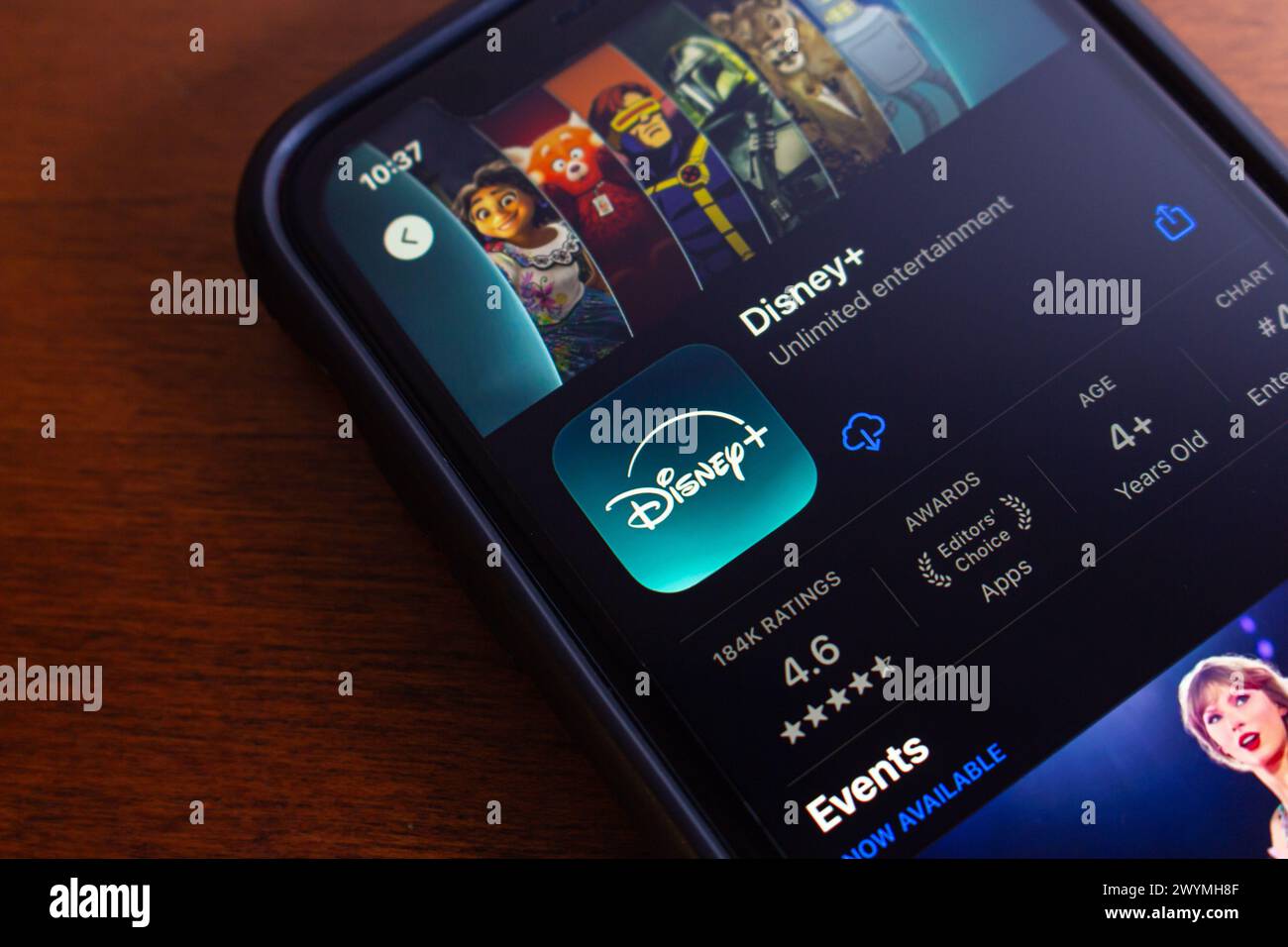 Disney store logo hi-res stock photography and images - Alamy