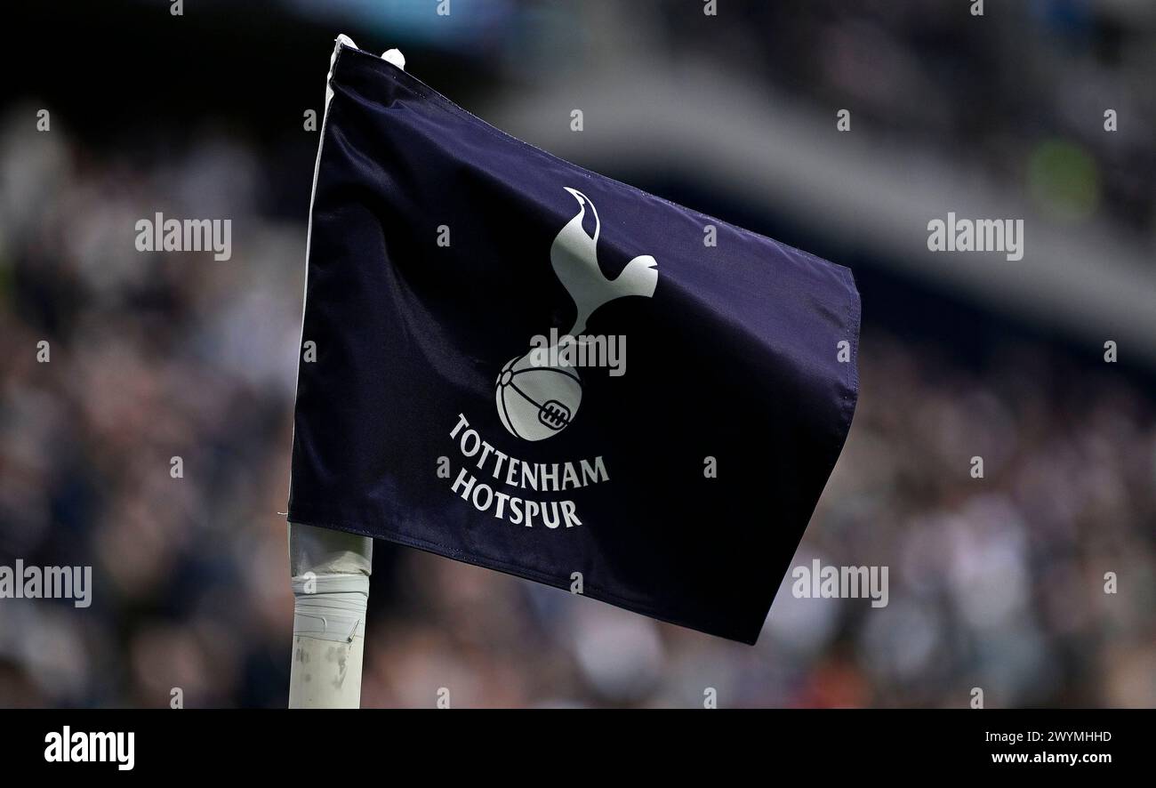 Tottenham hotspur flag hi-res stock photography and images - Alamy