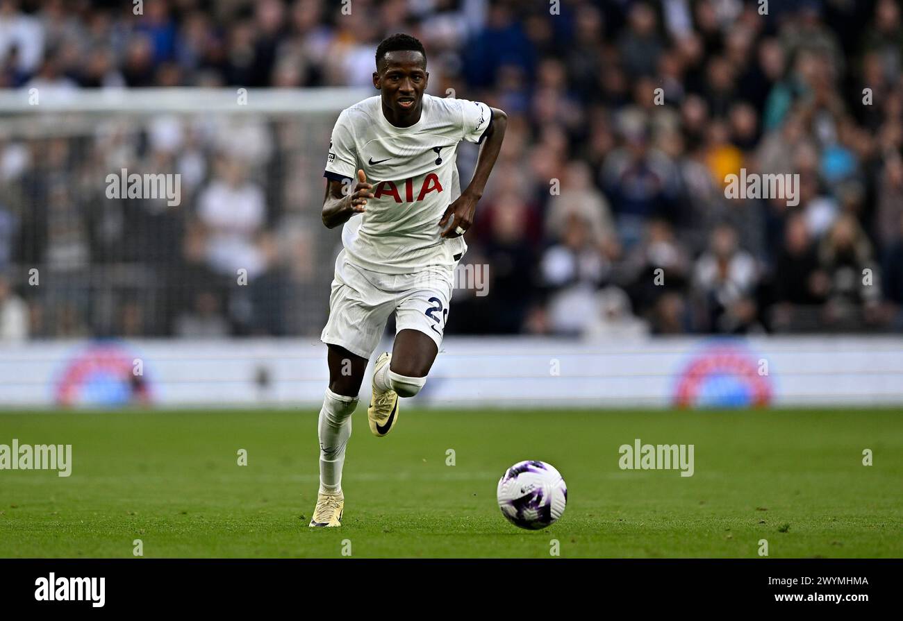Pape matar sarr football match hi-res stock photography and images - Alamy