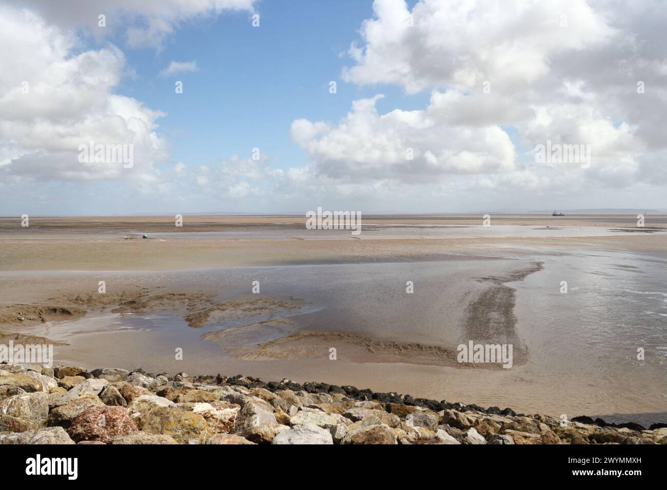 Cardiff Bay Barrage across the Severn Estuary at low tide, Wales Coast ...