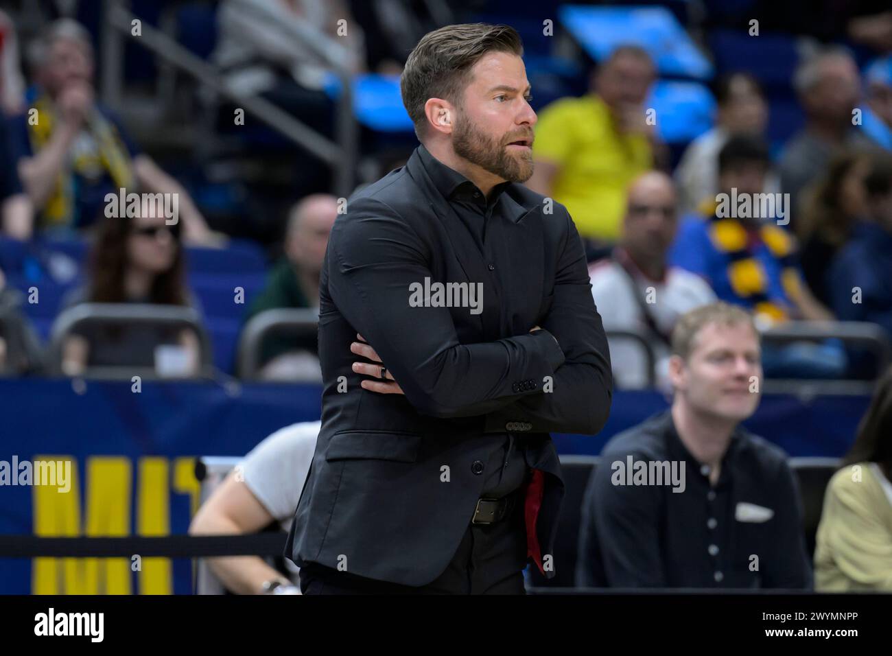 Basketball king hi-res stock photography and images - Alamy