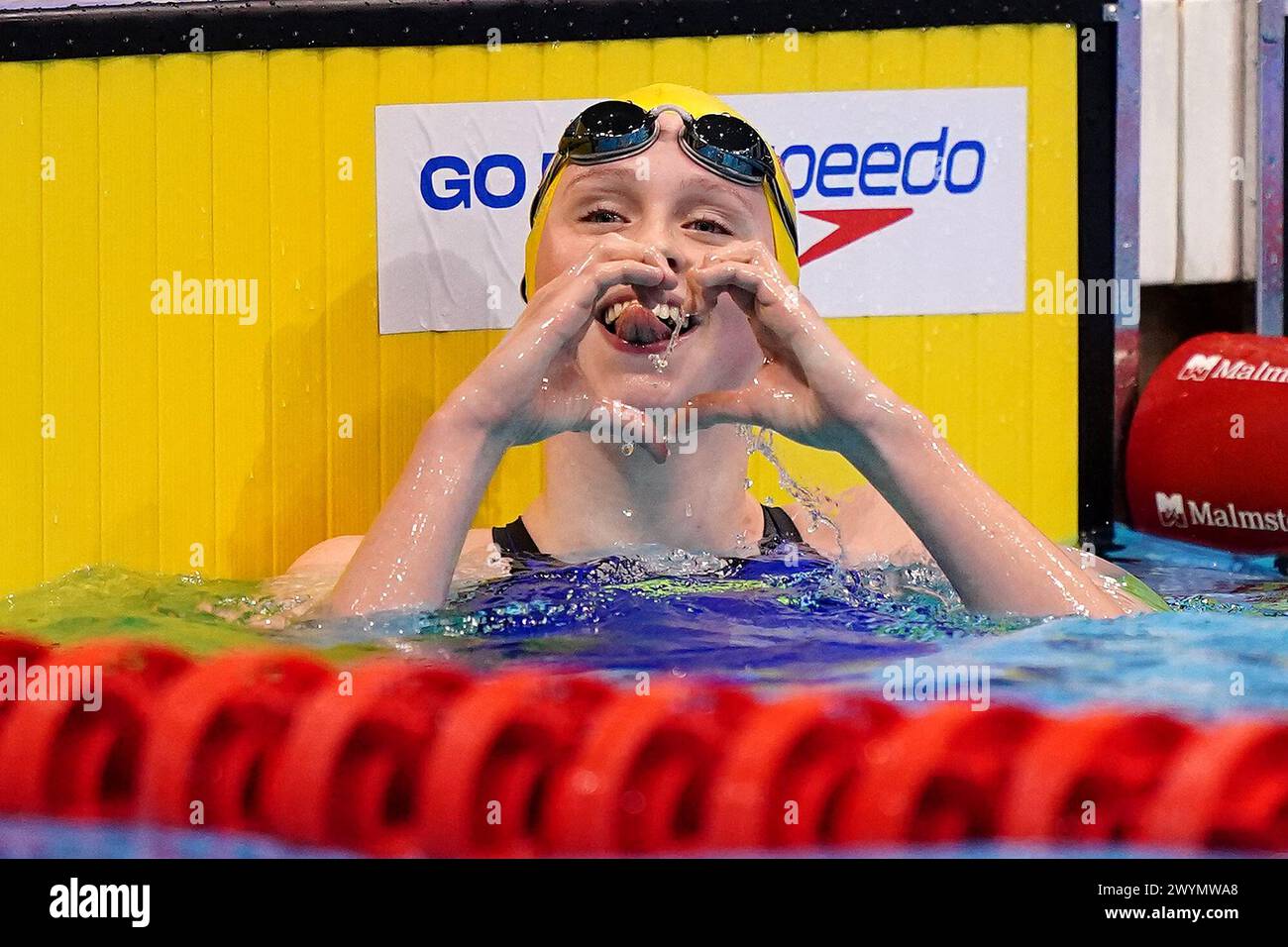 Amelie Blocksidge in action during the Women's 800m Freestyle Final on ...