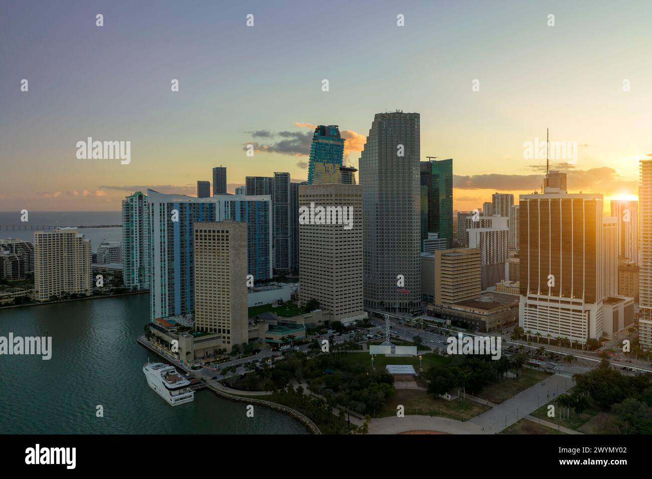 Evening urban landscape of downtown district of Miami Brickell in ...