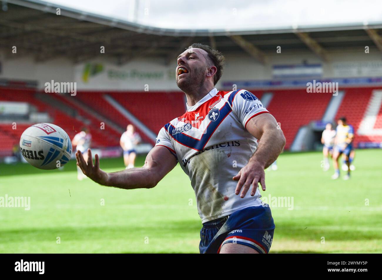 Doncaster, England - 7th April 2024 Wakefield Trinity's Luke Gale ...