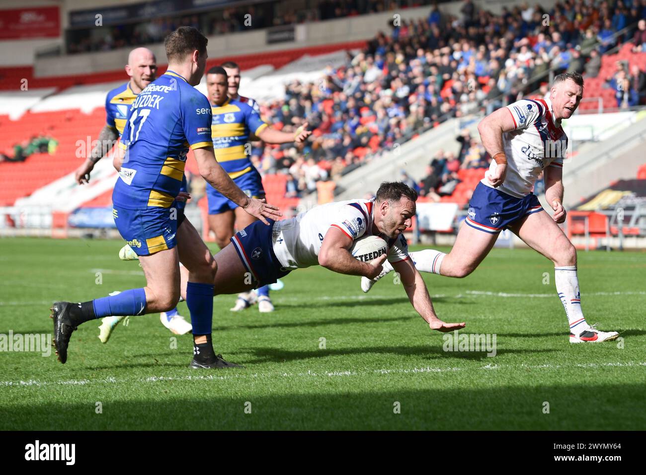 Doncaster, England - 7th April 2024 Wakefield Trinity's Luke Gale ...