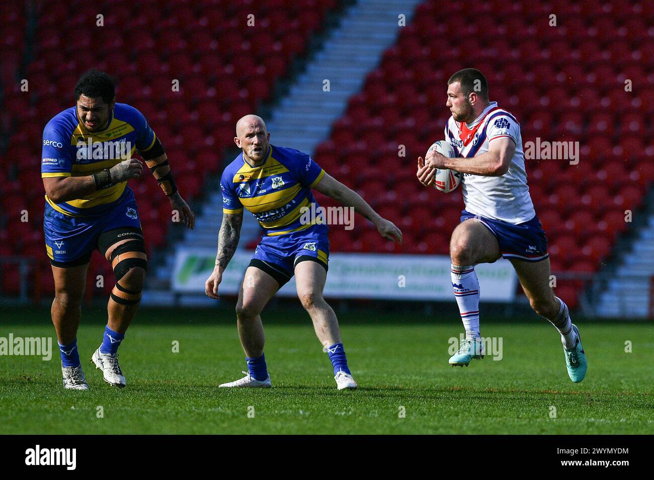 Doncaster, England - 7th April 2024 Wakefield Trinity's Max Jowitt ...