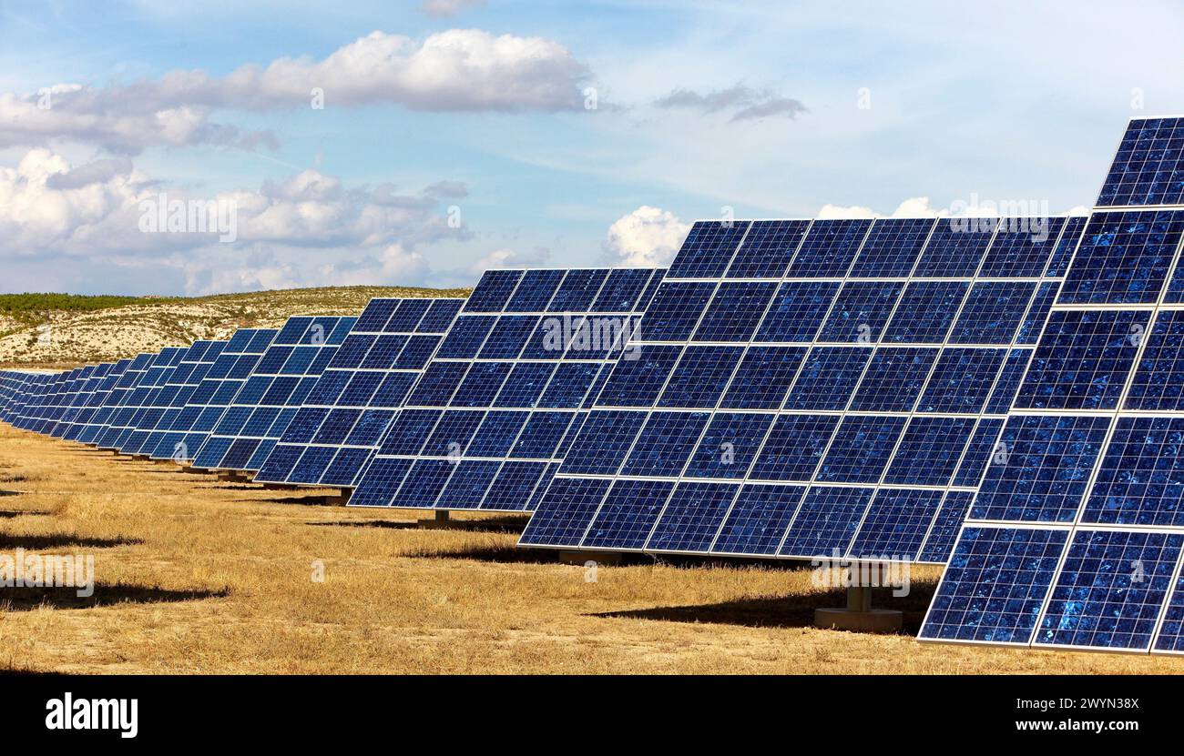 Solar panels, photovoltaics, solar power plant, Bardenas, Navarre ...