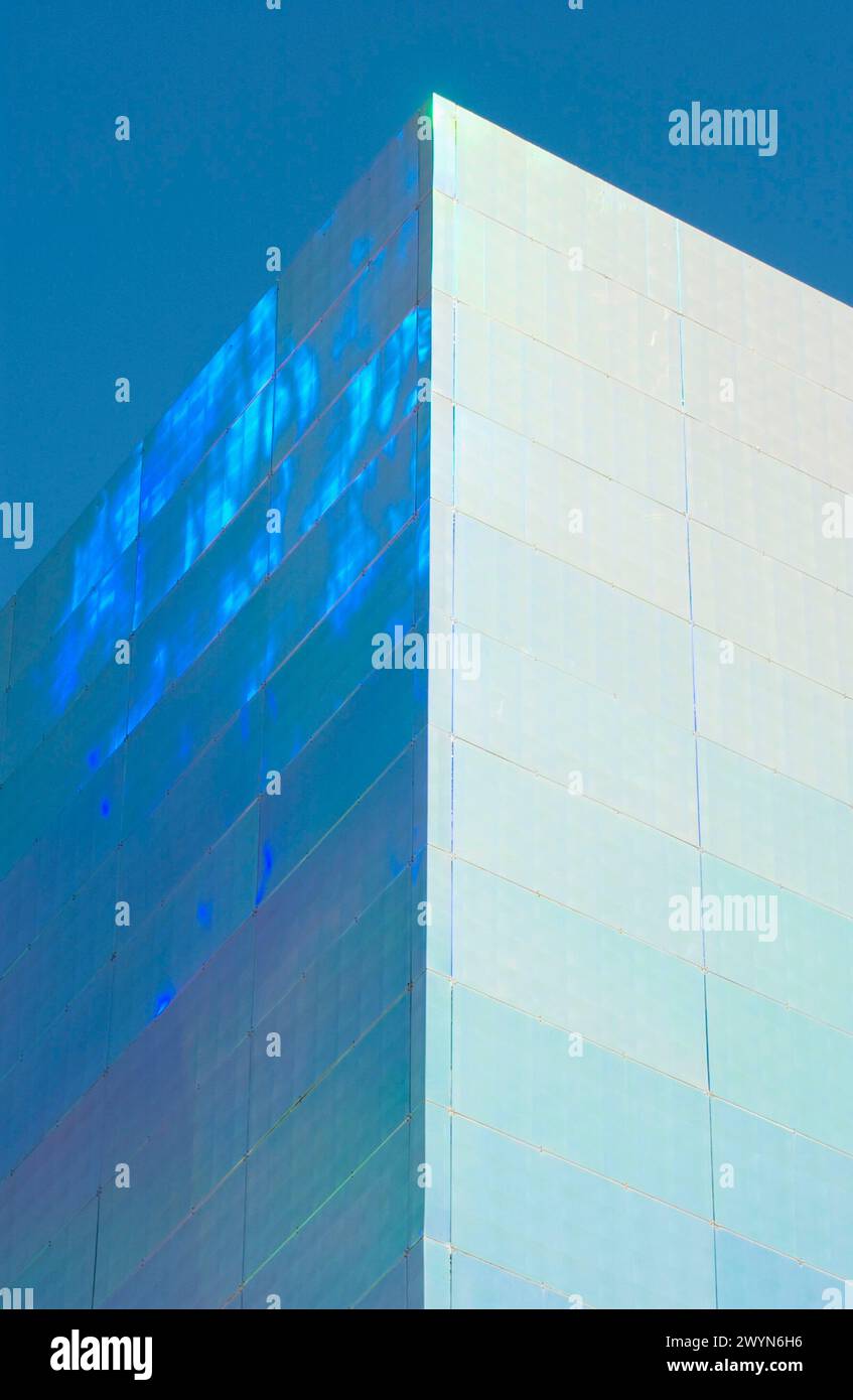 Quantum Field X3 exhibition, by Hiro Yamagata. Structure covered with ...