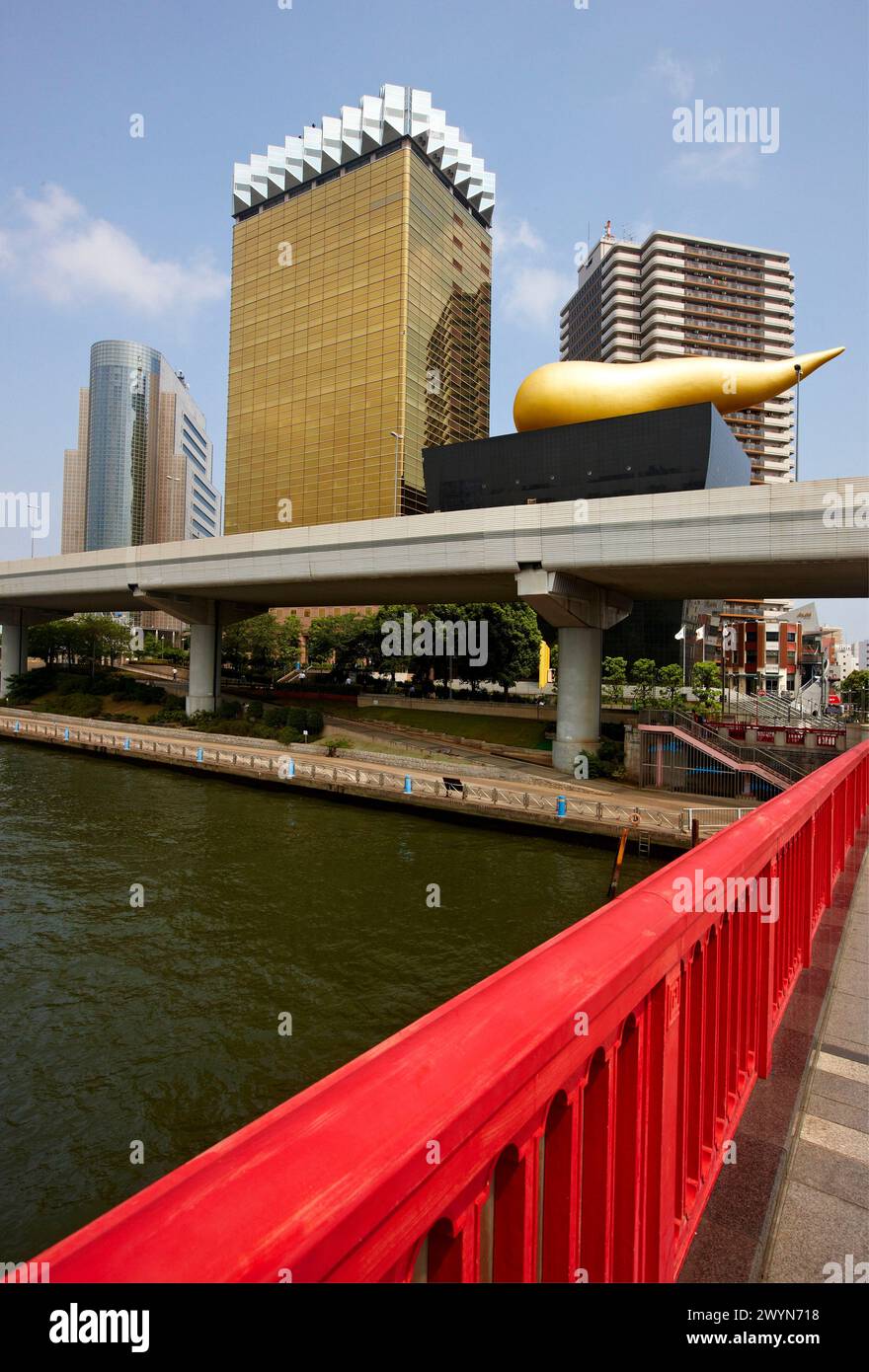 Sumida river azuma bridge hi-res stock photography and images - Alamy