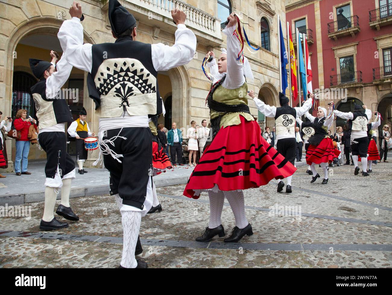 Folk dance, Asturian folklore, Plaza mayor, Gijon, Asturias Spain Stock ...