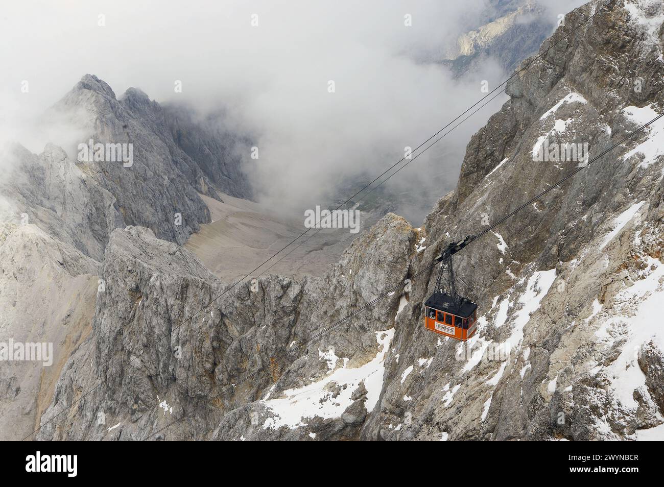 Zugspitze, Bavarian Alps, German/Austrian (Tyrol) border Stock Photo ...