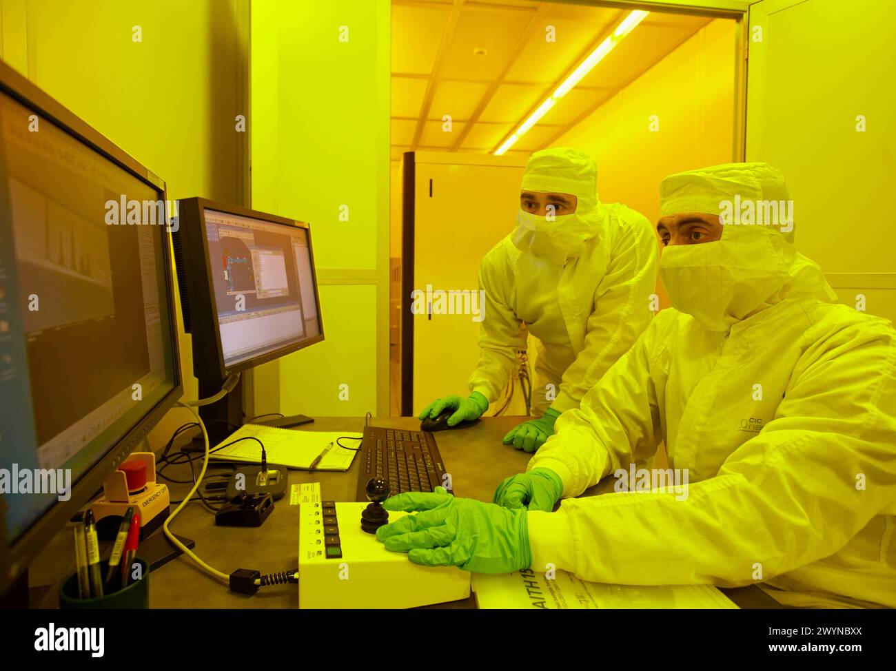 Electron beam lithography hi-res stock photography and images - Alamy