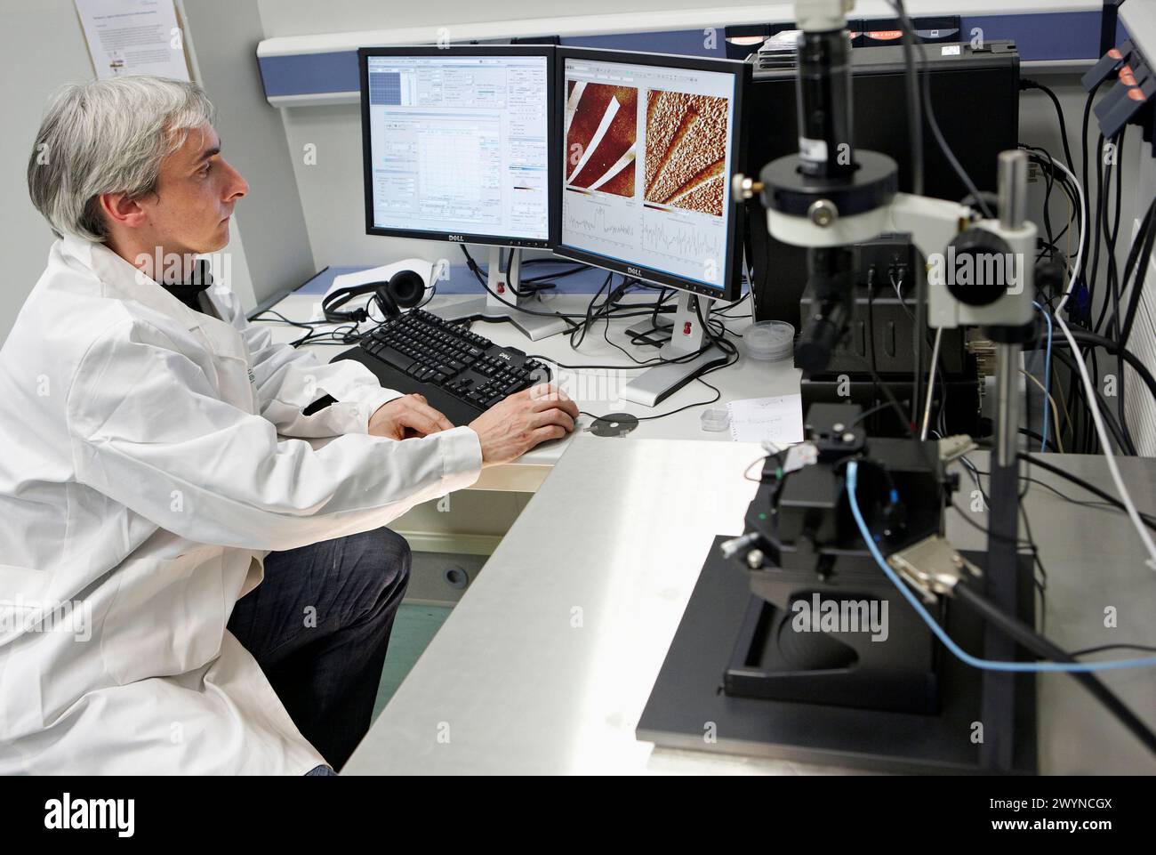 Atomic force microscope nanoscience hi-res stock photography and images ...