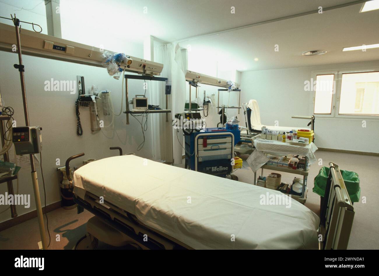 Hospital emergency room Stock Photo - Alamy