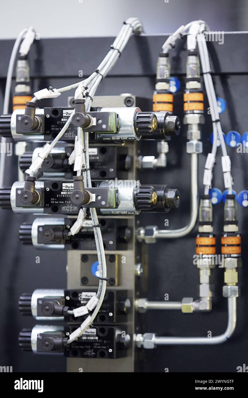 Hydraulic system. Manufacture of machine tools Stock Photo - Alamy