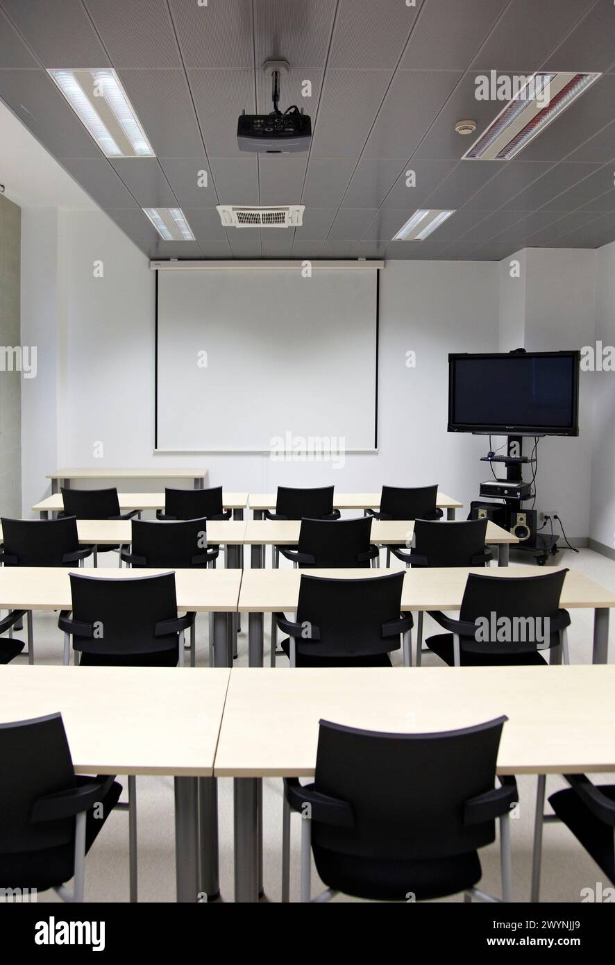 Meeting room, Materials Physics Center is a joint center of the Spanish ...