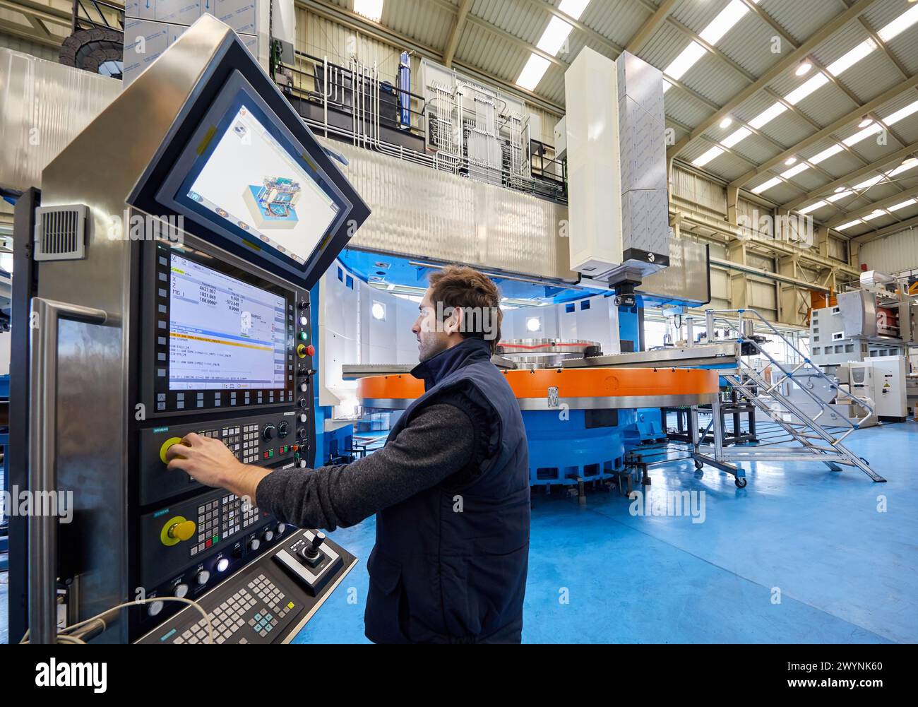 Machining Centre, CNC, Vertical turning and Milling lathe. Design ...