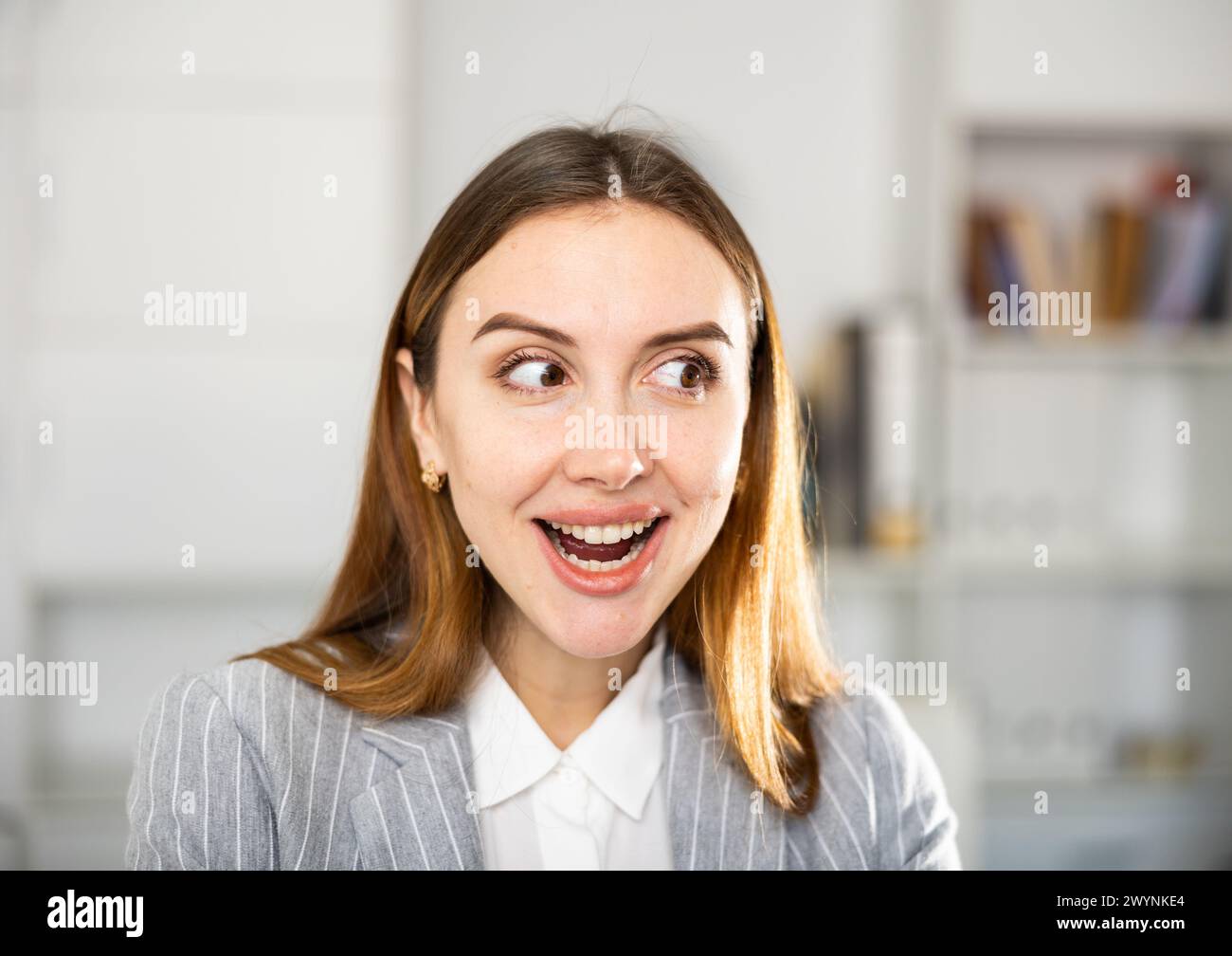 Surprised caucasian female office worker hi-res stock photography and ...