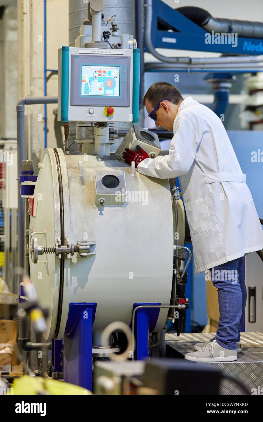 Melting and vacuum casting furnace hi-res stock photography and images - Alamy