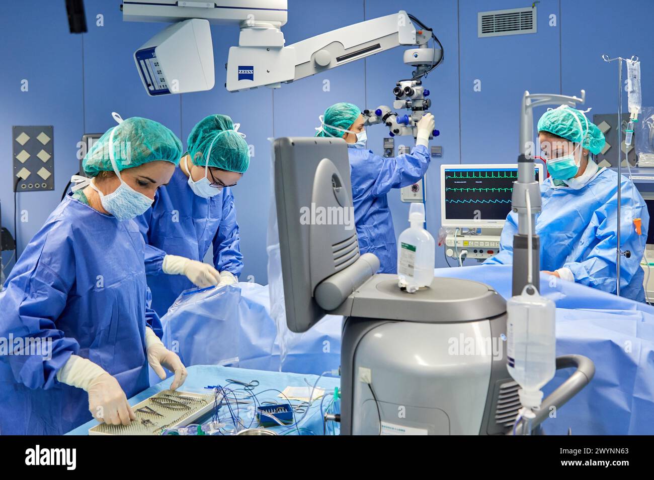 Surgical intervention of eyes, Cataracts, Operating theater of ...