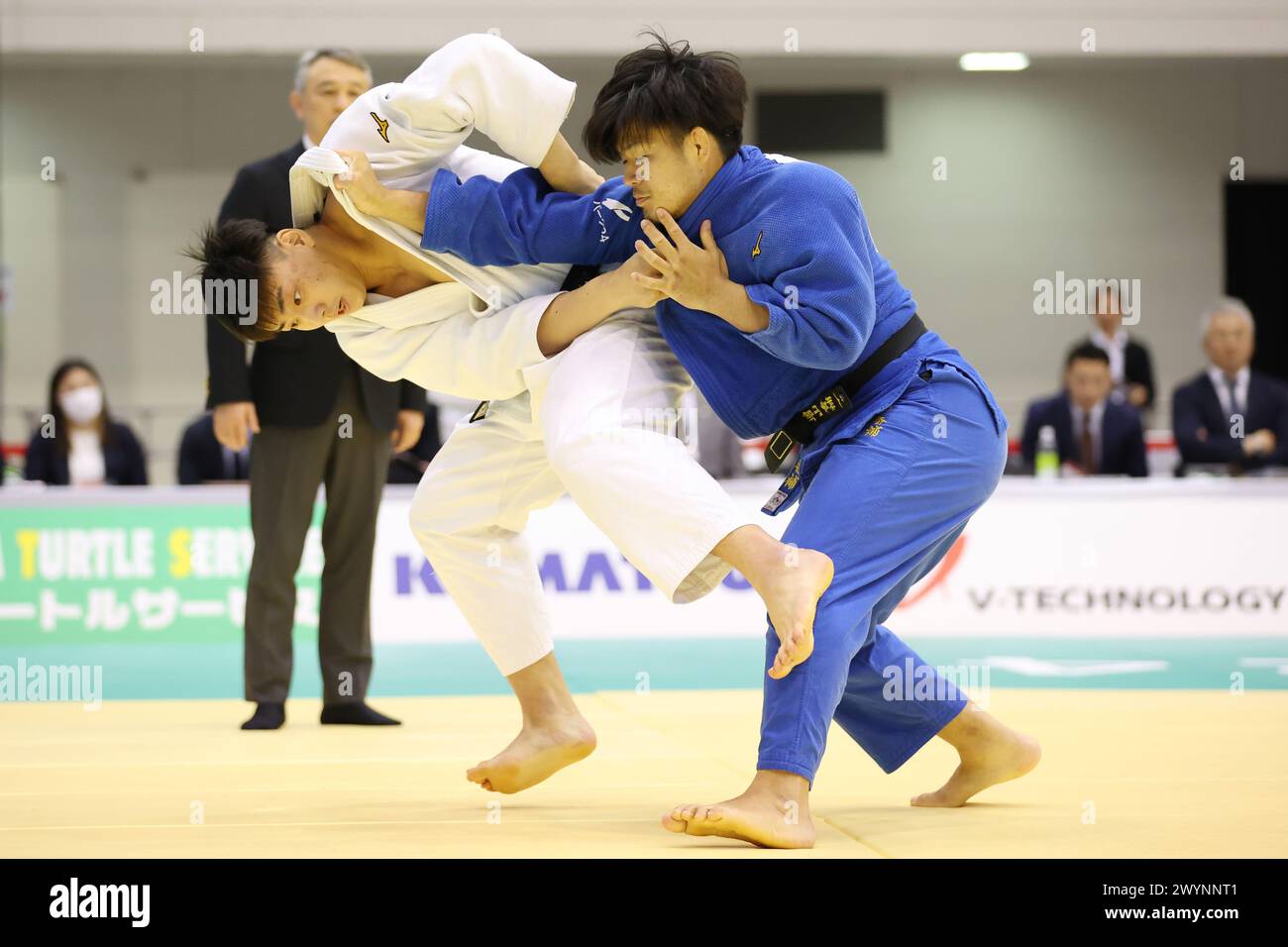 Fukuoka Convention Center, Fukuoka, Japan. 7th Apr, 2024. (L to R) Dota Arai, Kosuke Mashiyama ...