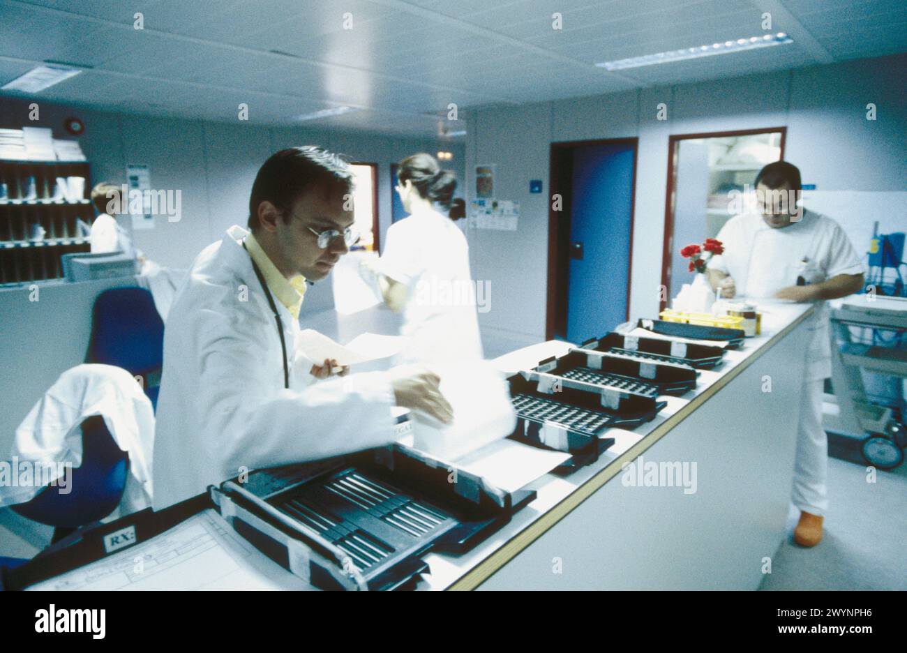 Admission desk in emergency area Stock Photo - Alamy