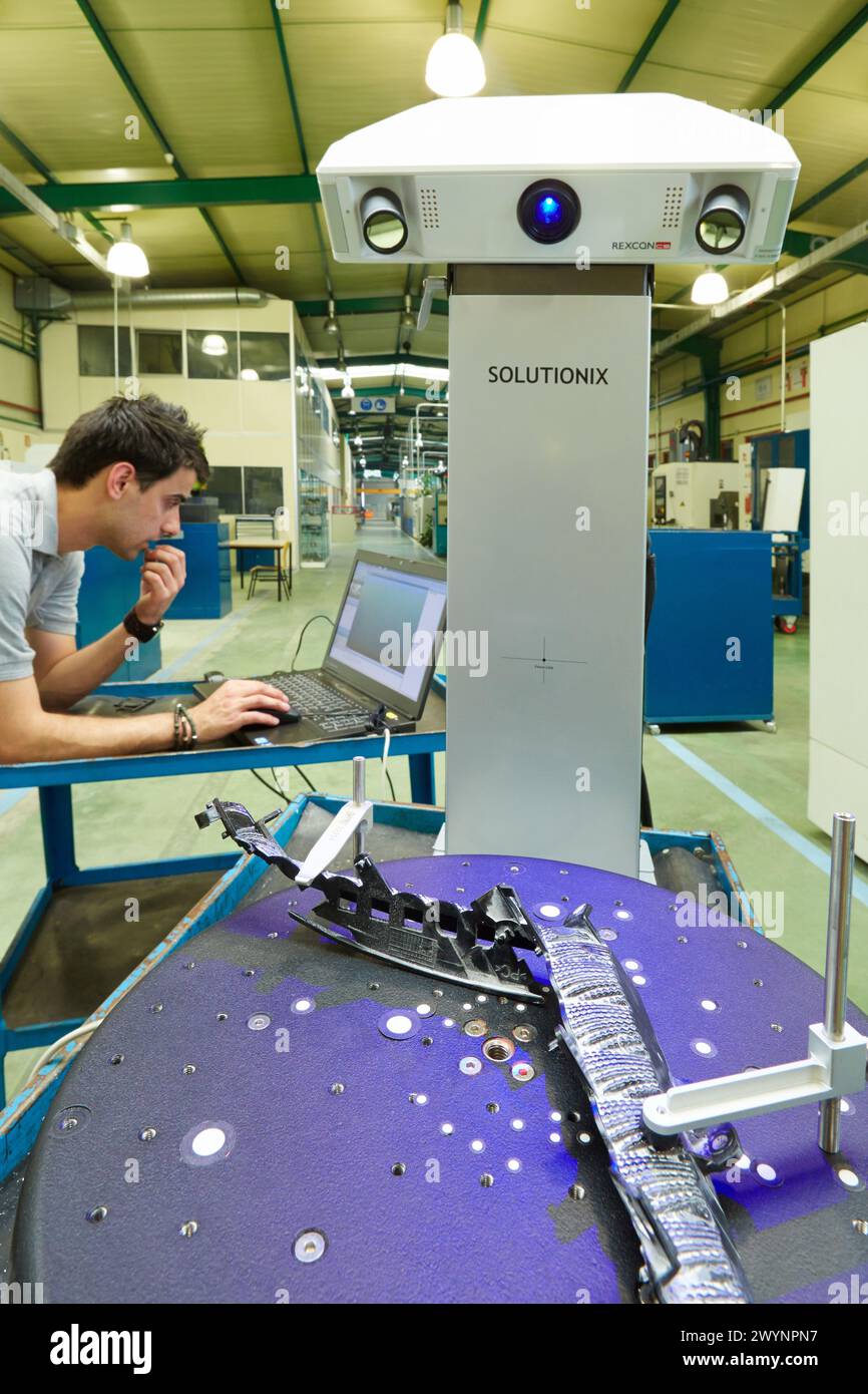 Inspecting laptops hi-res stock photography and images - Alamy