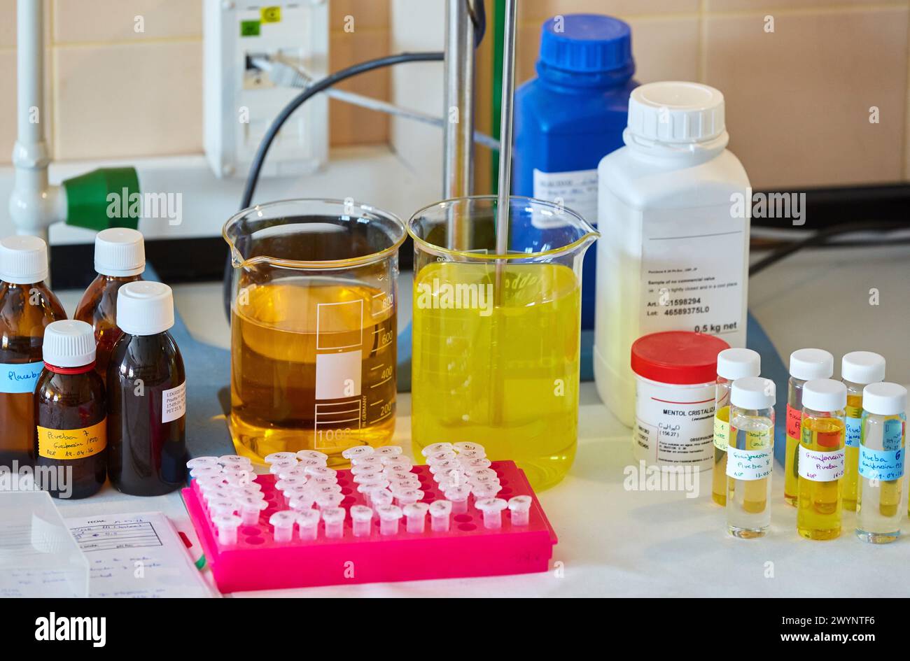 Pharmaceutical formulation hi-res stock photography and images - Alamy