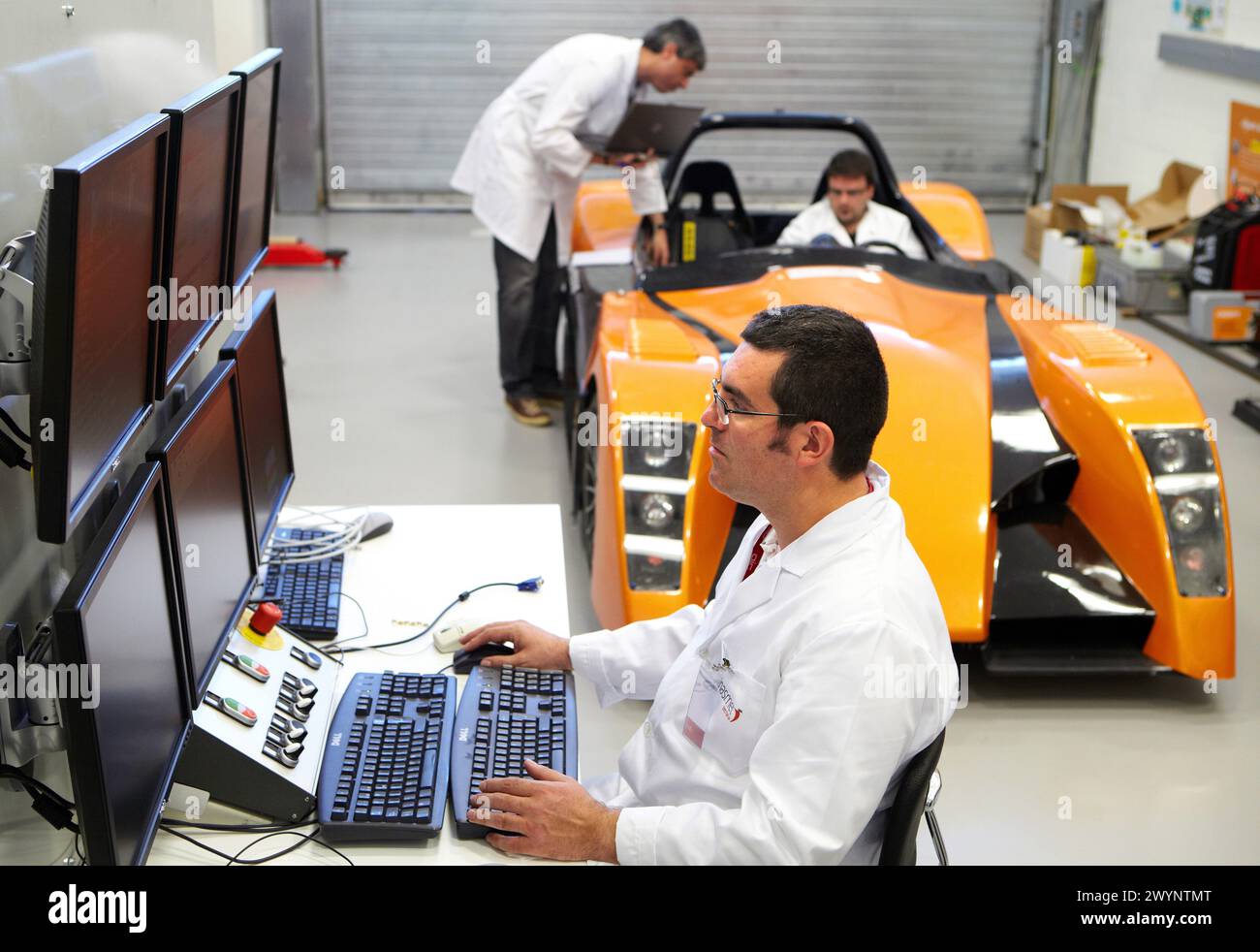 Dynacar electric car, new concepts and components development platform ...