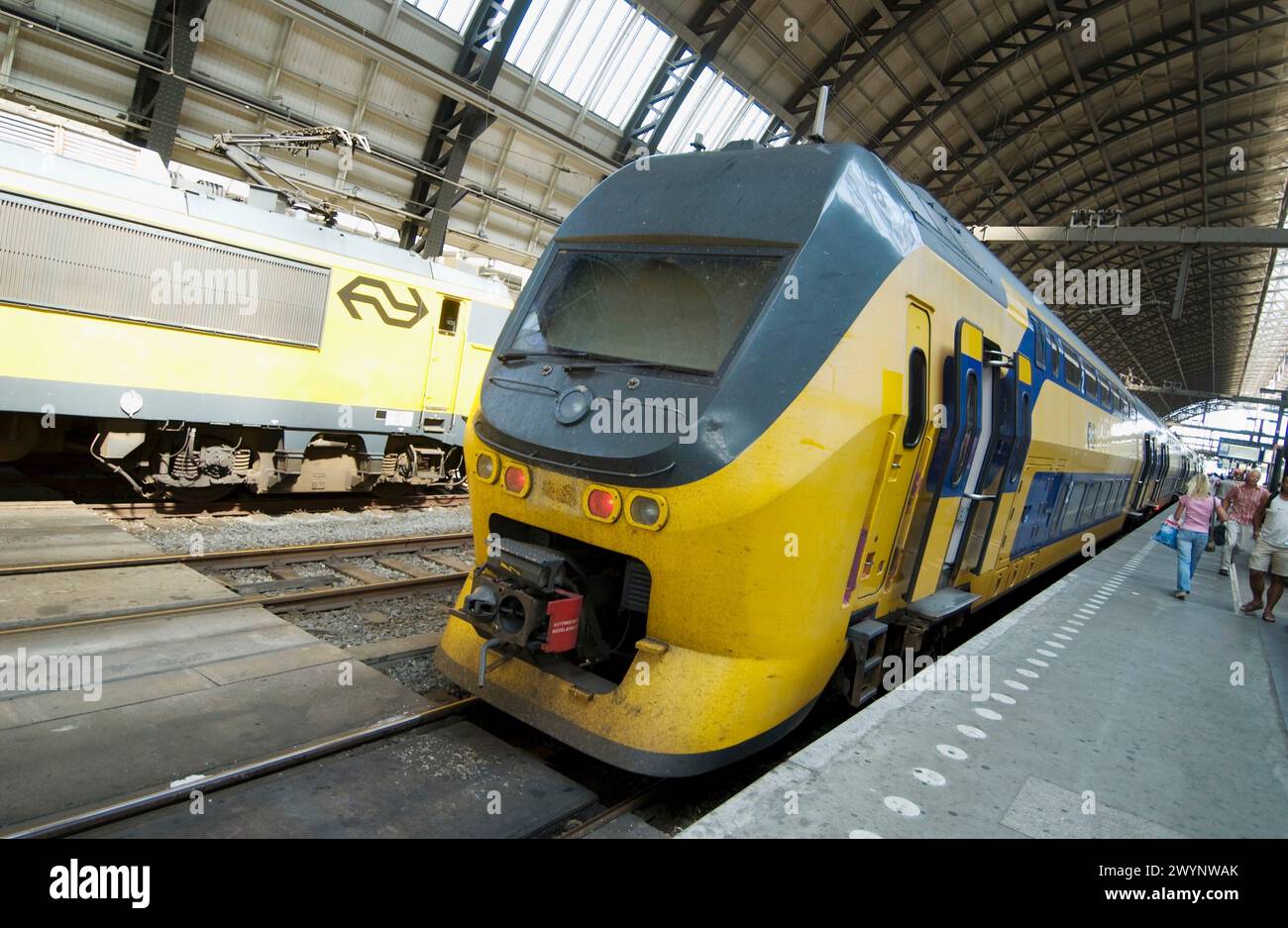 Amsterdam train stations hi-res stock photography and images - Alamy