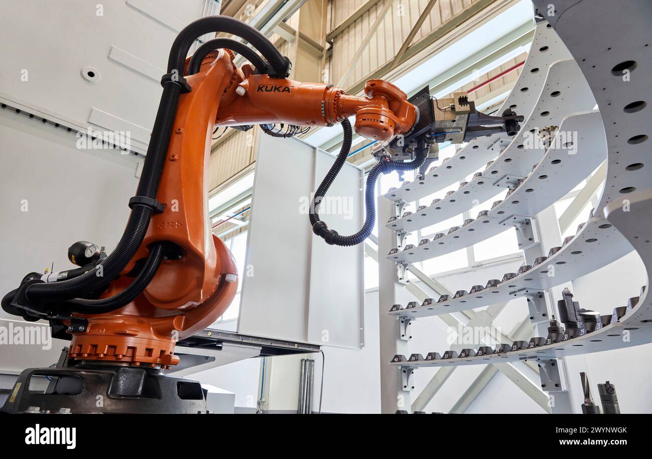 Robot in tool warehouse,. Construction of machine tools, machining ...