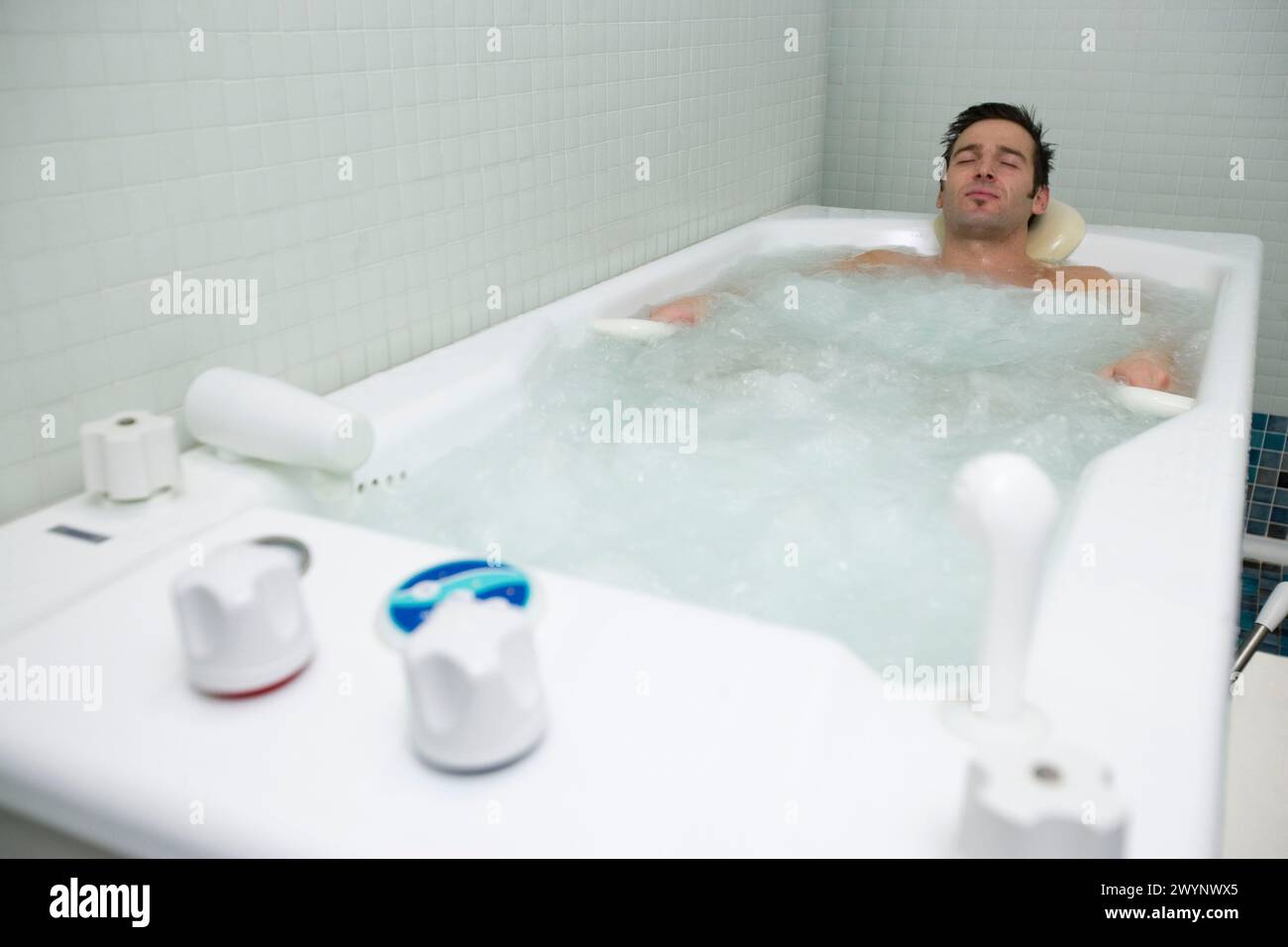 Multijet Jacuzzi with algae. Rich in iodine, minerals and trace ...