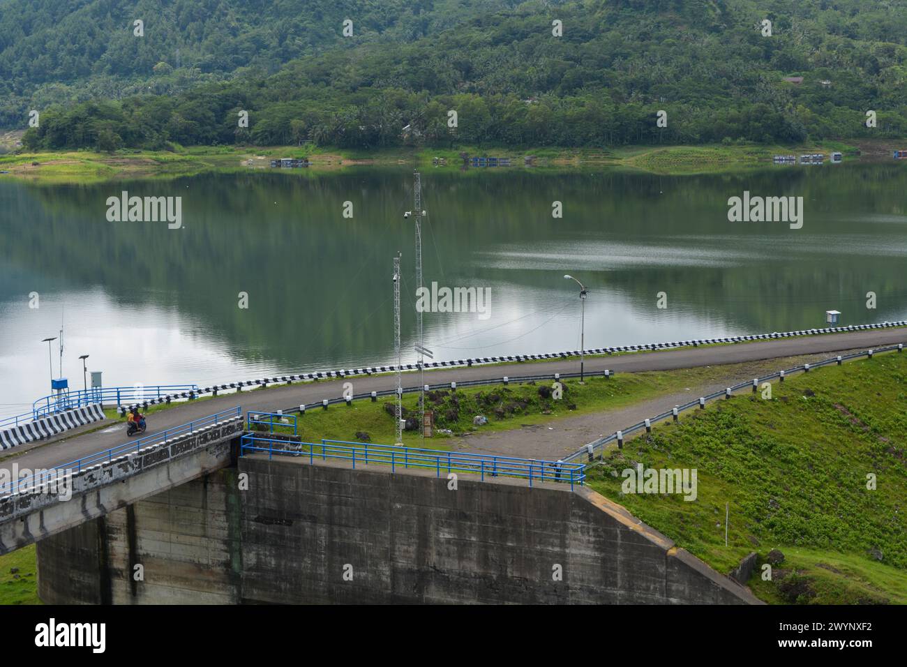 The Wadaslintang Reservoir Dam in Wonosobo, Indonesia Stock Photo - Alamy