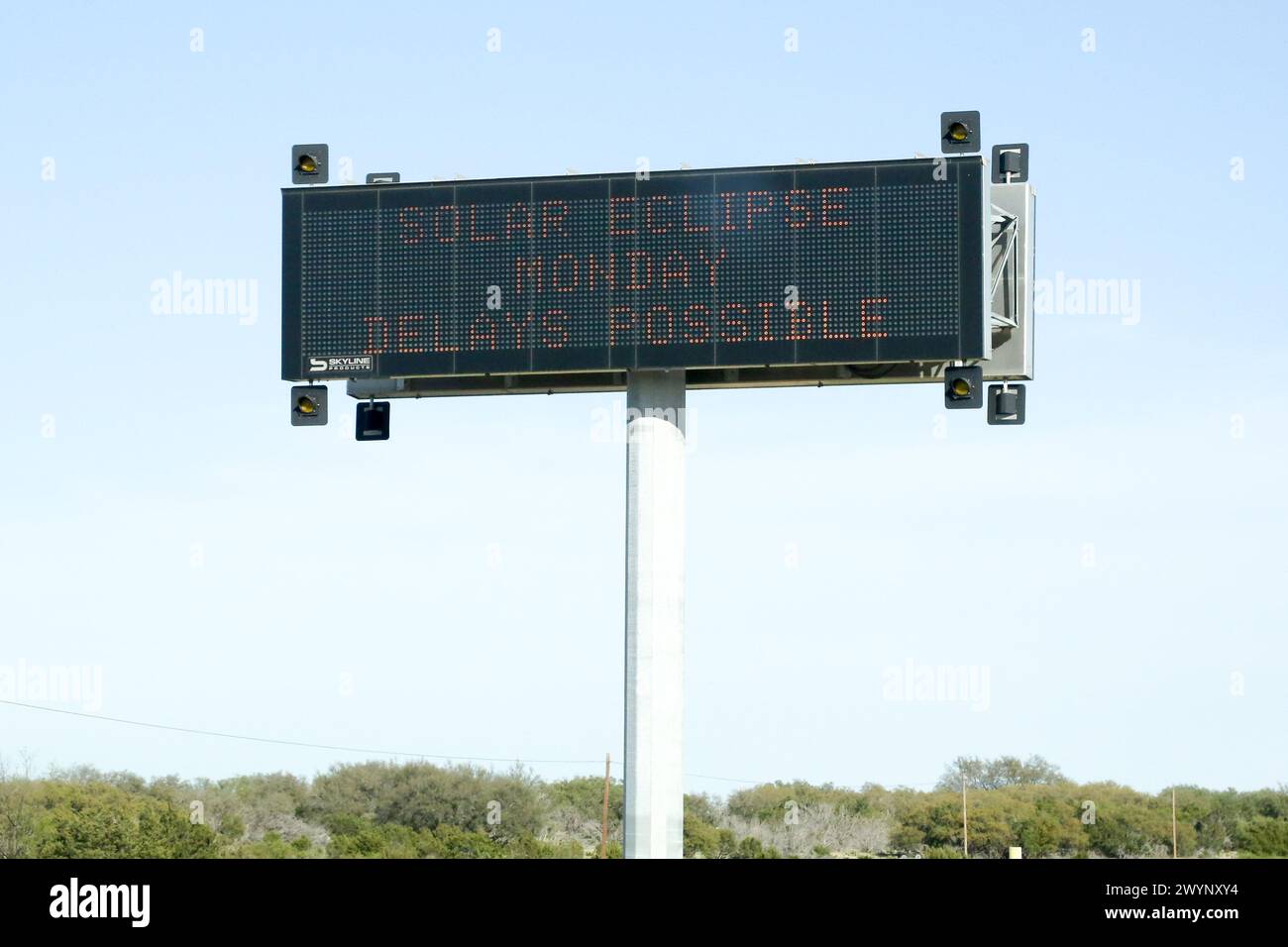 TxDot has put messages on variable message signs along I-10 Eastbound ...