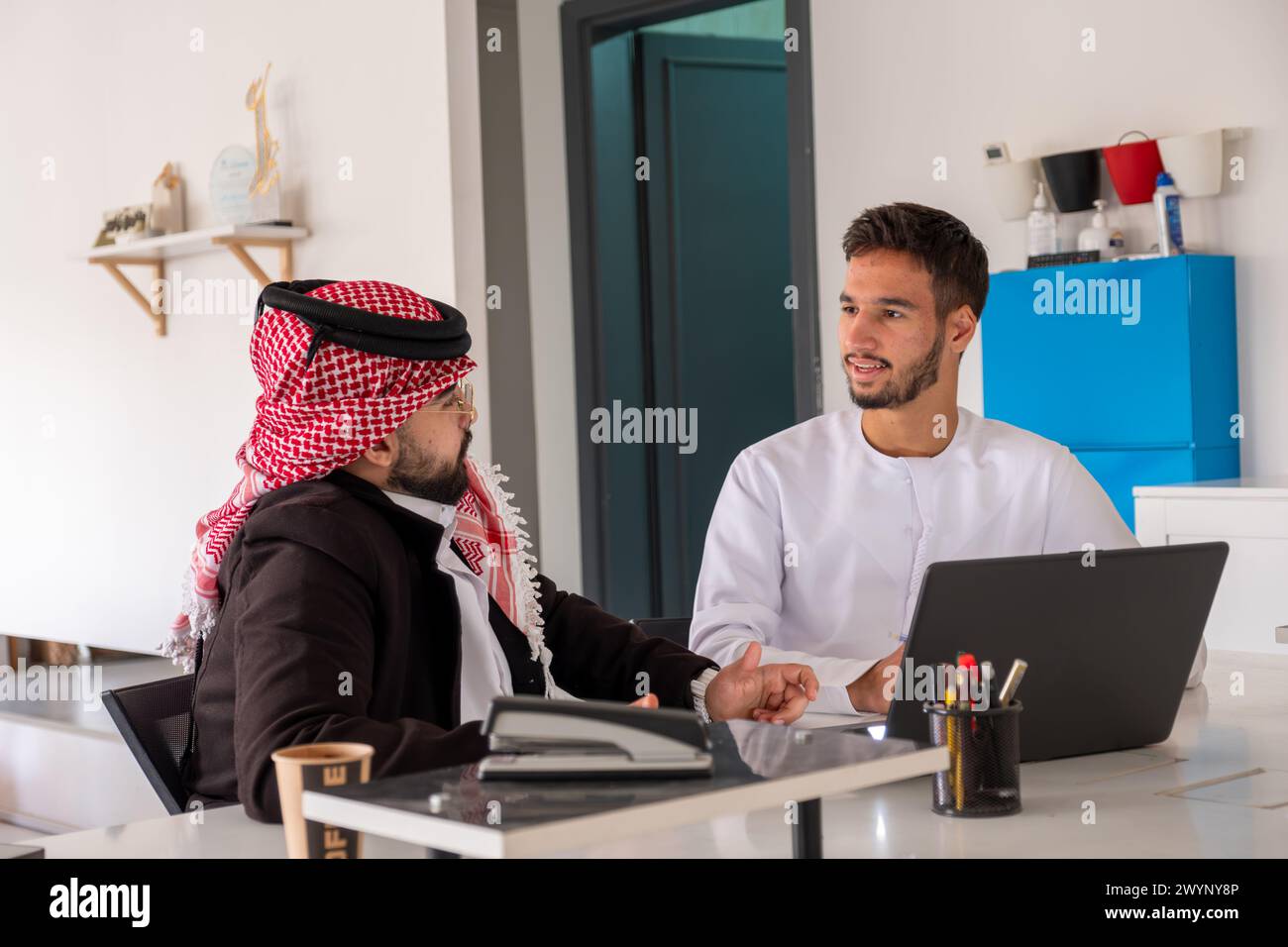 Employee efforts hi-res stock photography and images - Alamy