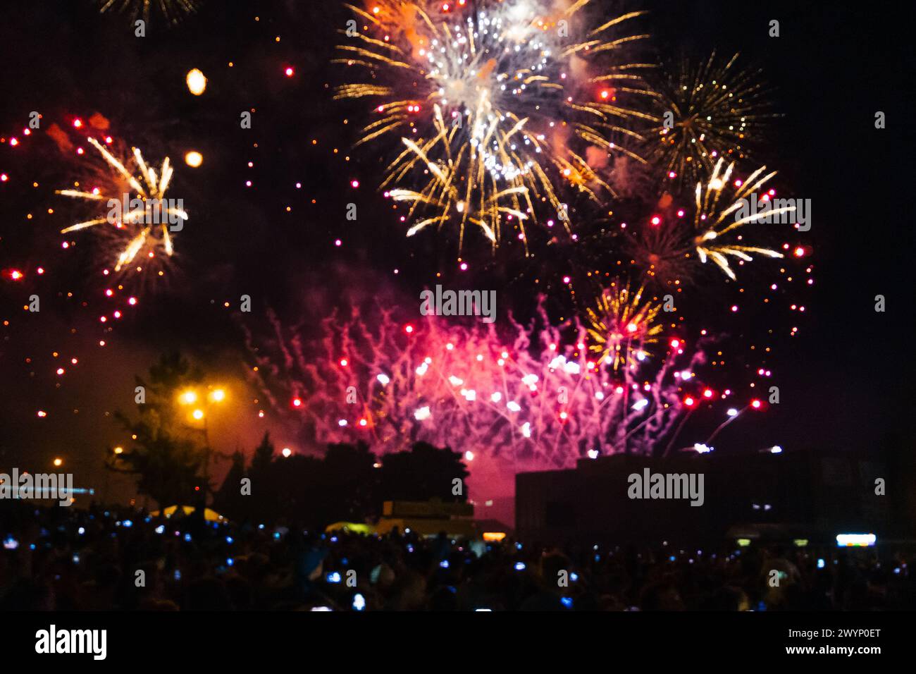 Concert silhouette explosion hi-res stock photography and images - Alamy