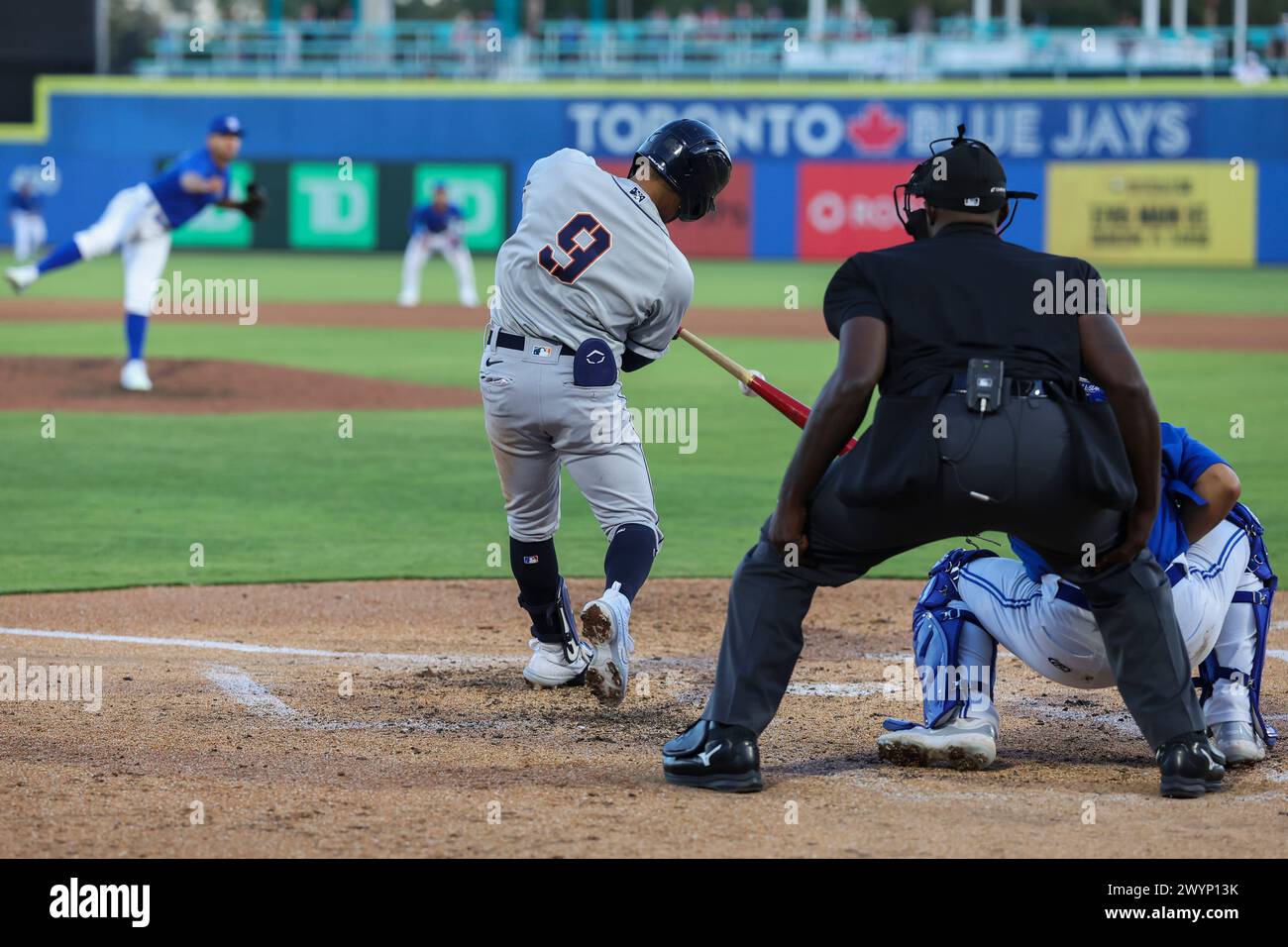 Dunedin, FL: Lakeland Flying Tigers infielder Samuel Gil (9) at bat ...