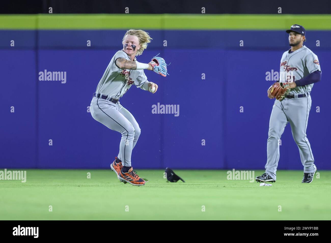 Dunedin, FL: Lakeland Flying Tigers outfielder Max Clark (13) makes a ...