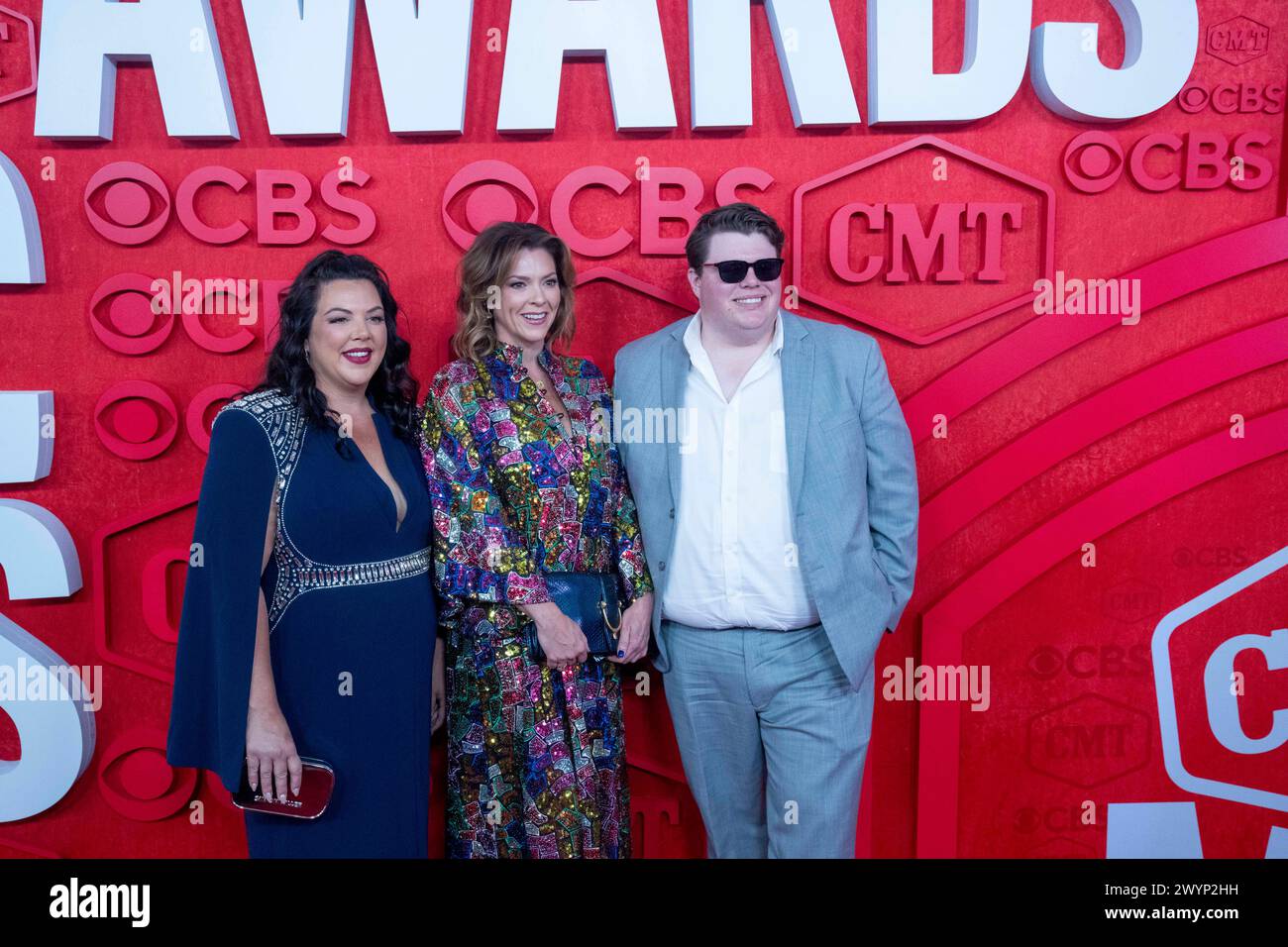 The family of deceased singer Toby Keith poses on the red carpet for ...